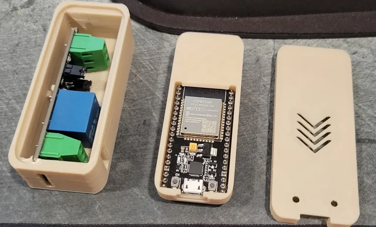 ESP32-WROOM-32D Dupont Case by Grunt | Download free STL model | Printables.com