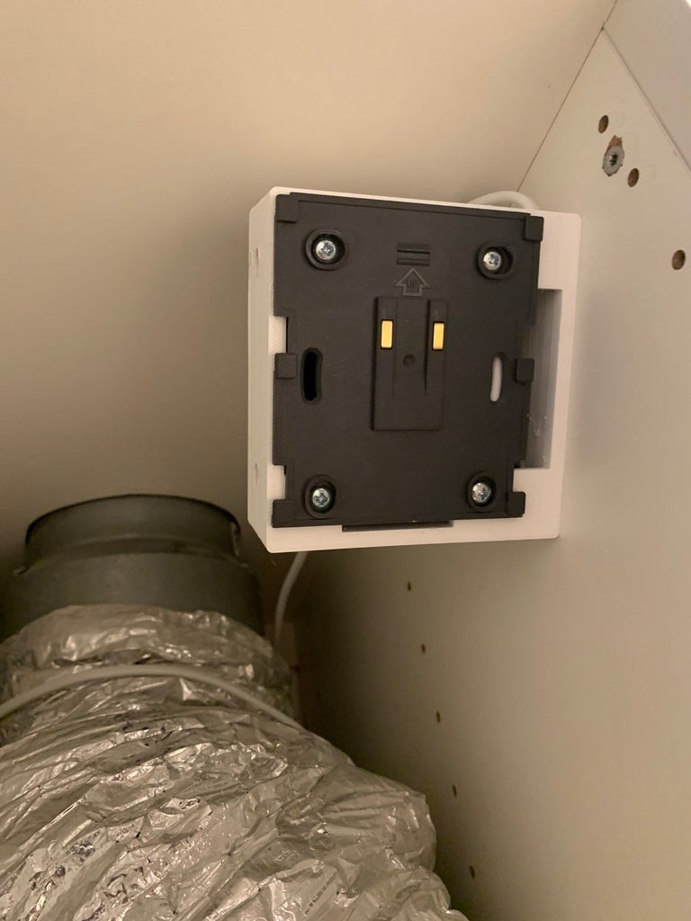 Danfoss CC mounting box (side mount) by SoerenSteen | Download free STL ...