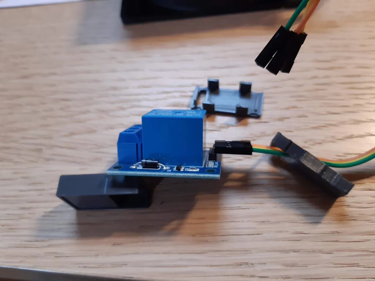 Jumper wire connector lock for Arduino Sensors by sMiks | Download free ...