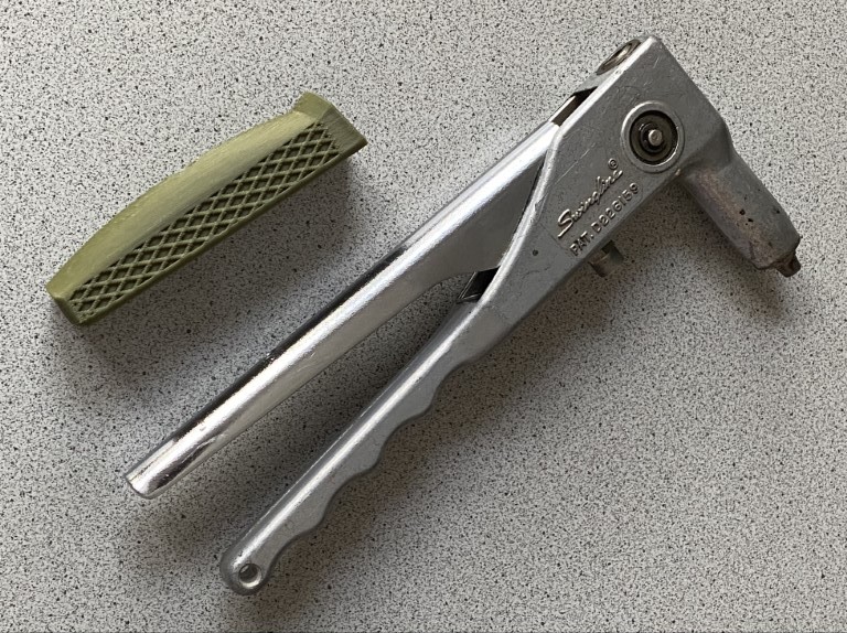 Grip for Riveter "Rivet It" by Tritschi | Download free STL model ...
