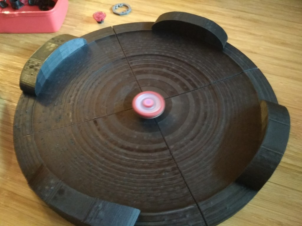 Beyblade Arena - Printable in quaters for smaler Printers von Tim ...