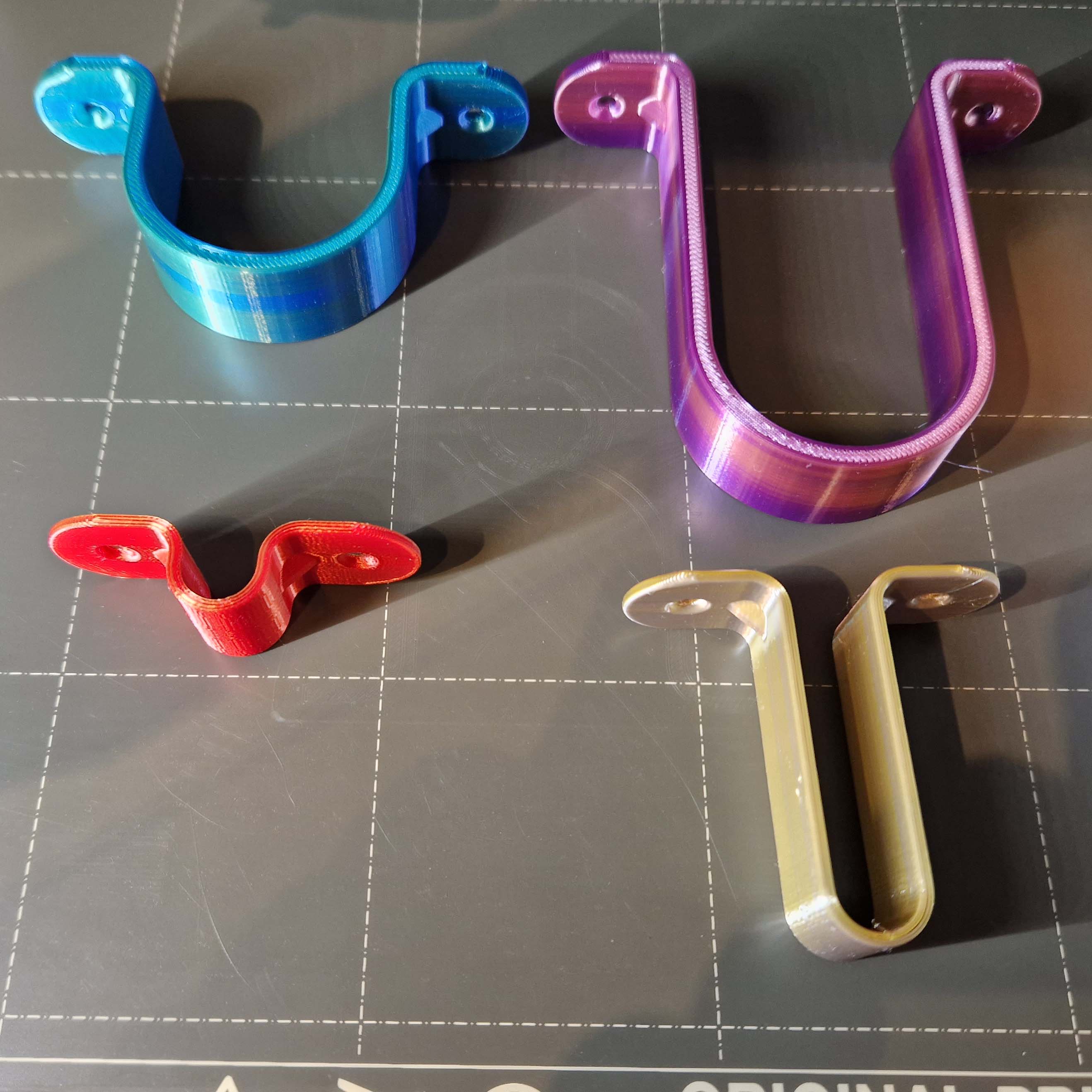 Pipe bracket with ribbed flanges, in all sizes by Pablo Fernandez ...