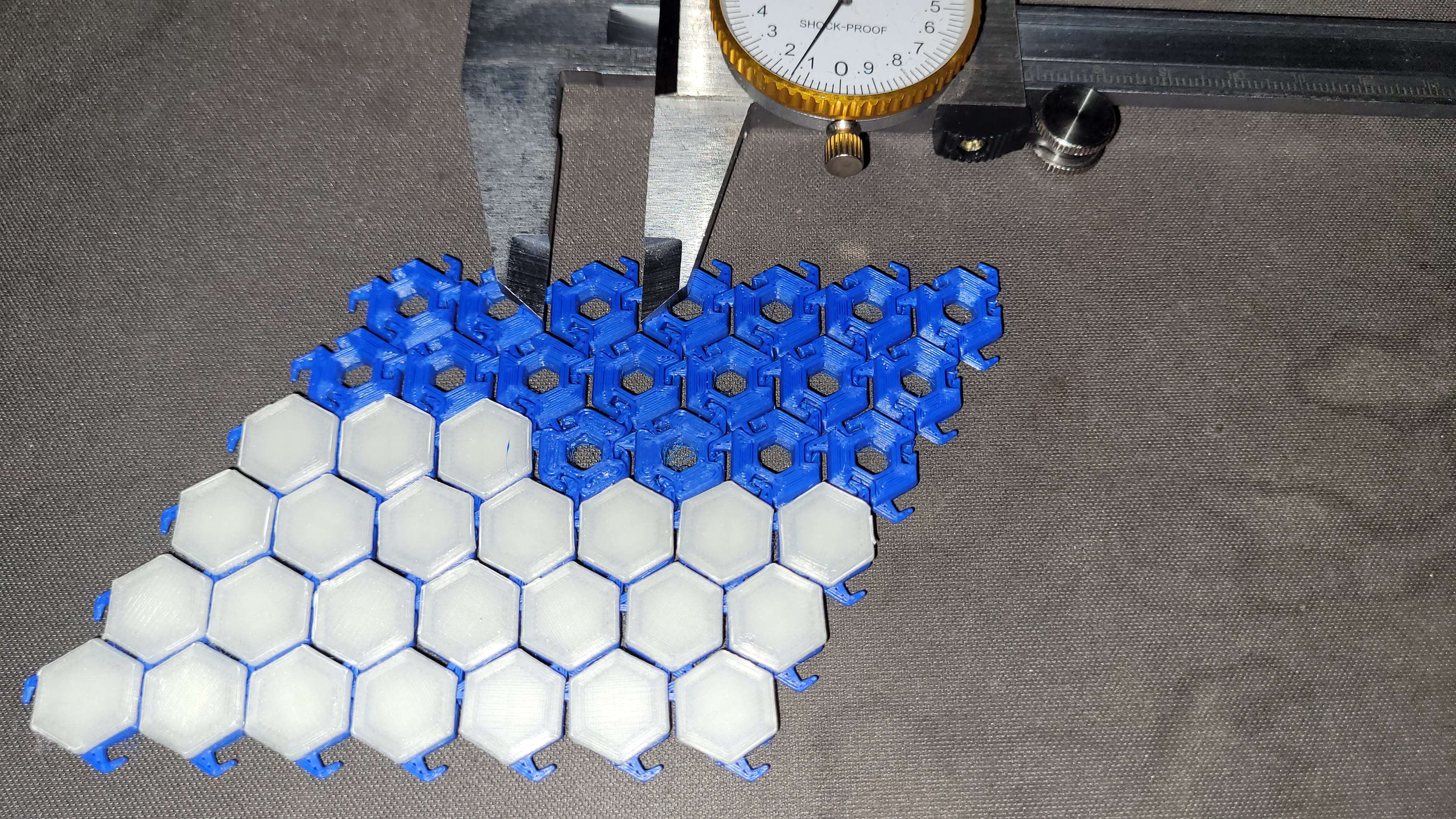 Hexagon Chainmail Cloth por Leorizer | Descargar modelo STL gratuito ...
