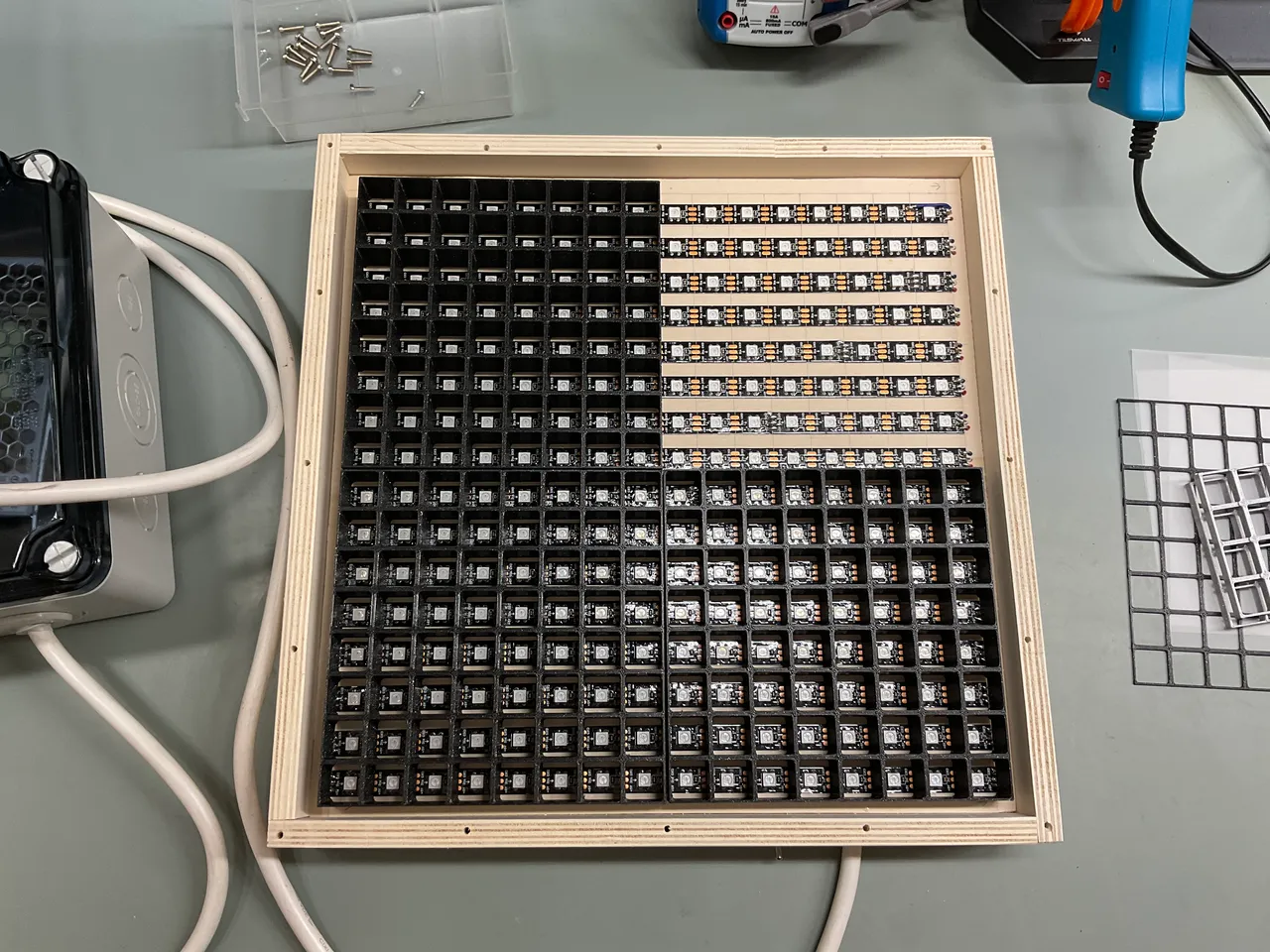 Parameterized Divider for Neopixel 16 x 16 Array / Parametrisiertes ...