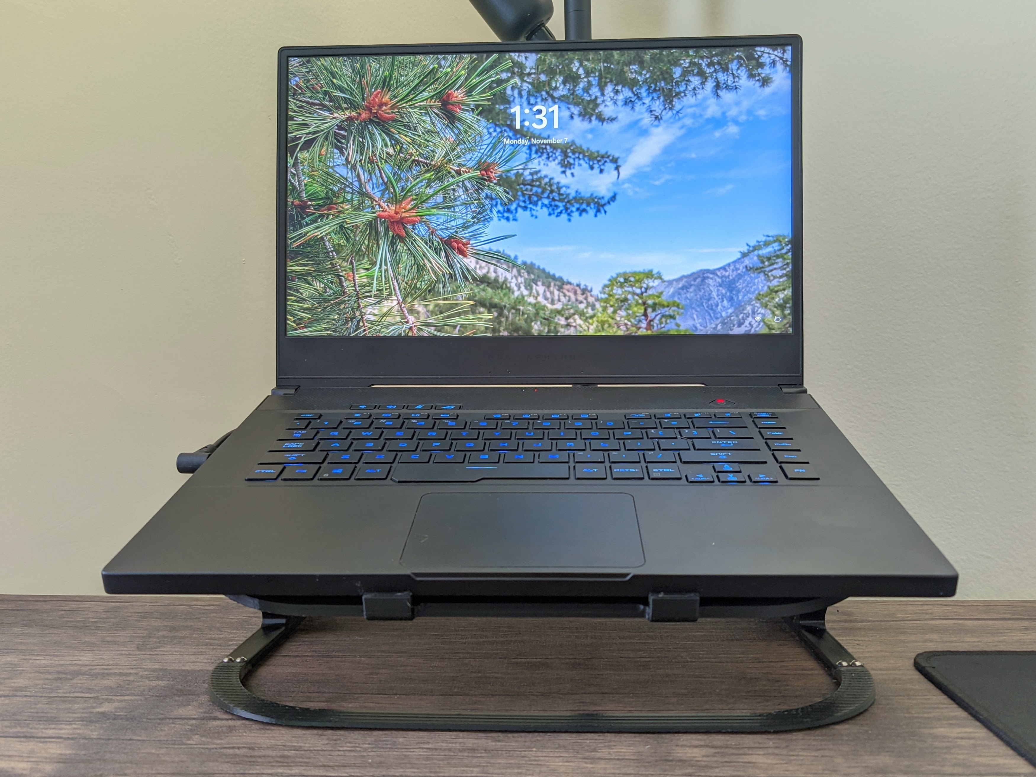 Raised Laptop Stand by Shadowcraft Designs | Download free STL model ...