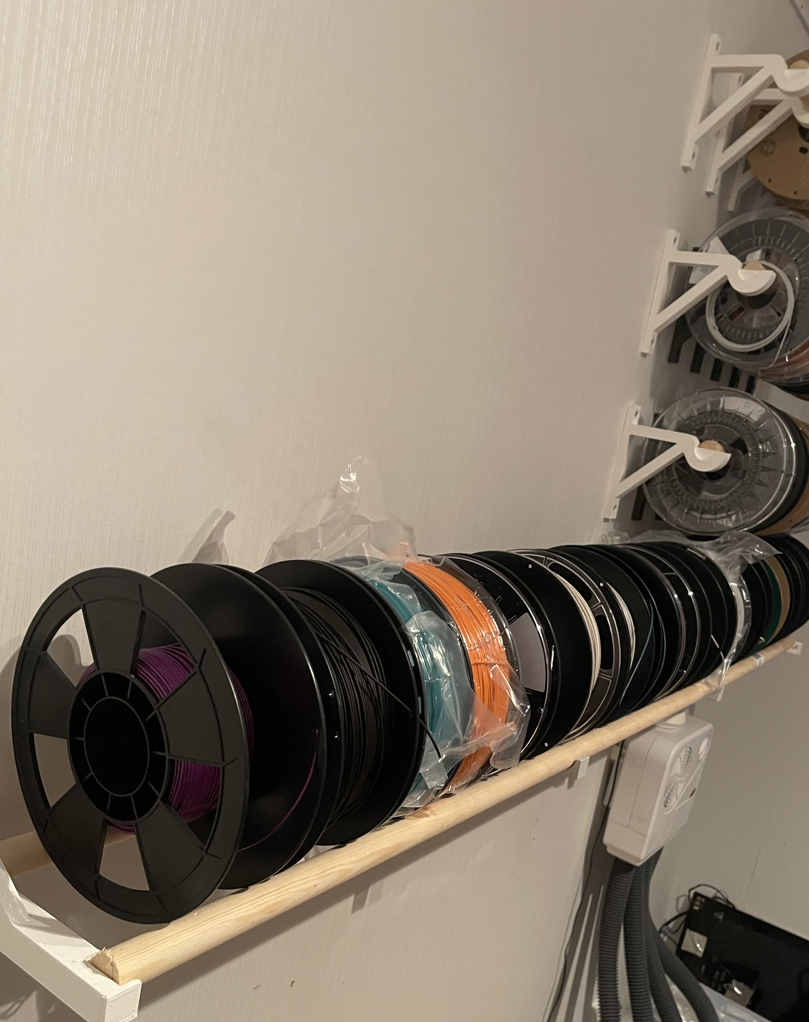 Simple spool holder v3 by Skogstorp3D | Download free STL model ...