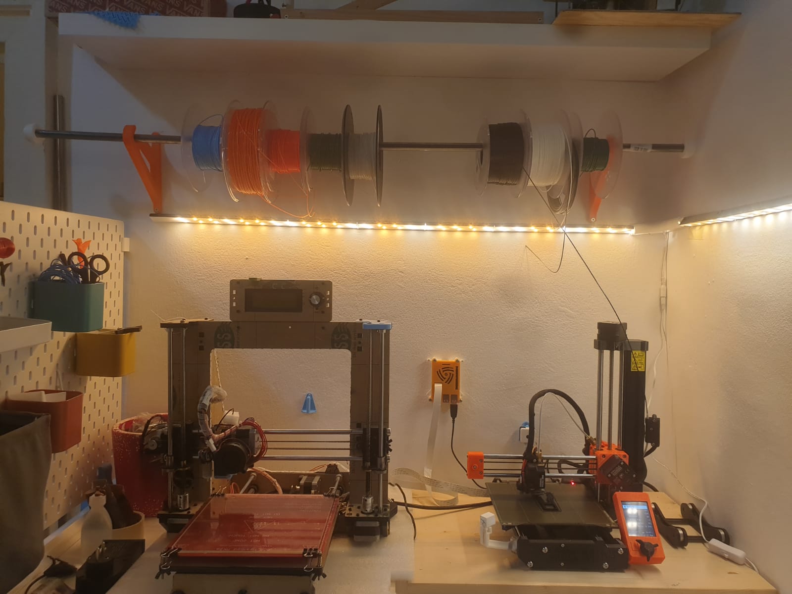 Wall mounted Filament Holder by JuHu | Download free STL model ...
