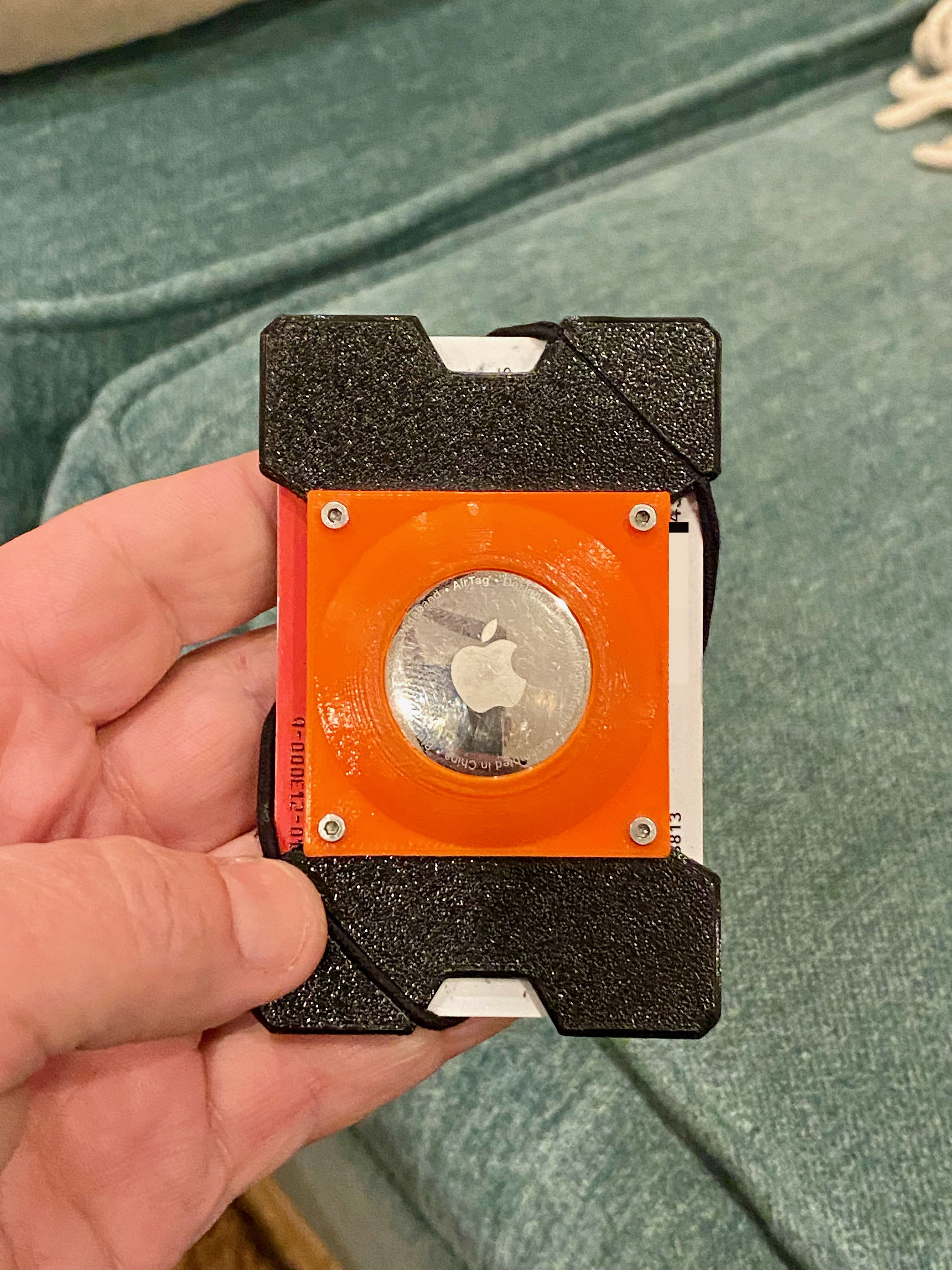 AirTag Remix of Simple Wallet by Dallas Estep by radiojack | Download ...