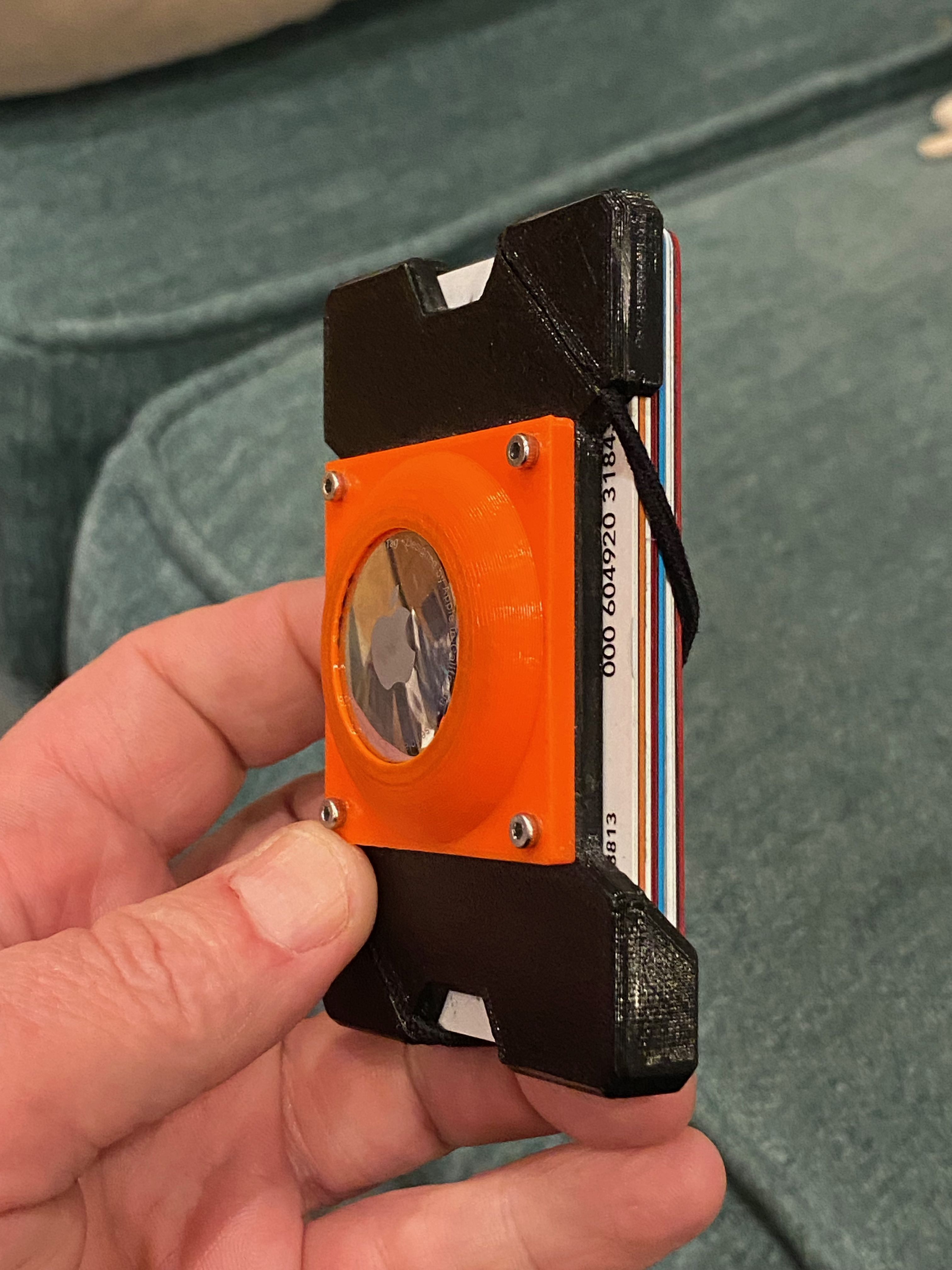 AirTag Remix of Simple Wallet by Dallas Estep by radiojack | Download ...