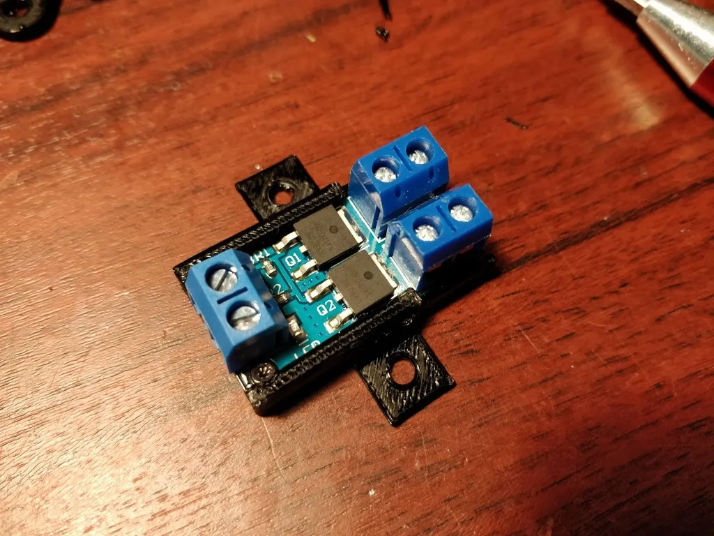 Holder for XY-MOS D4184 Power MOSFET breakout module by Higany ...