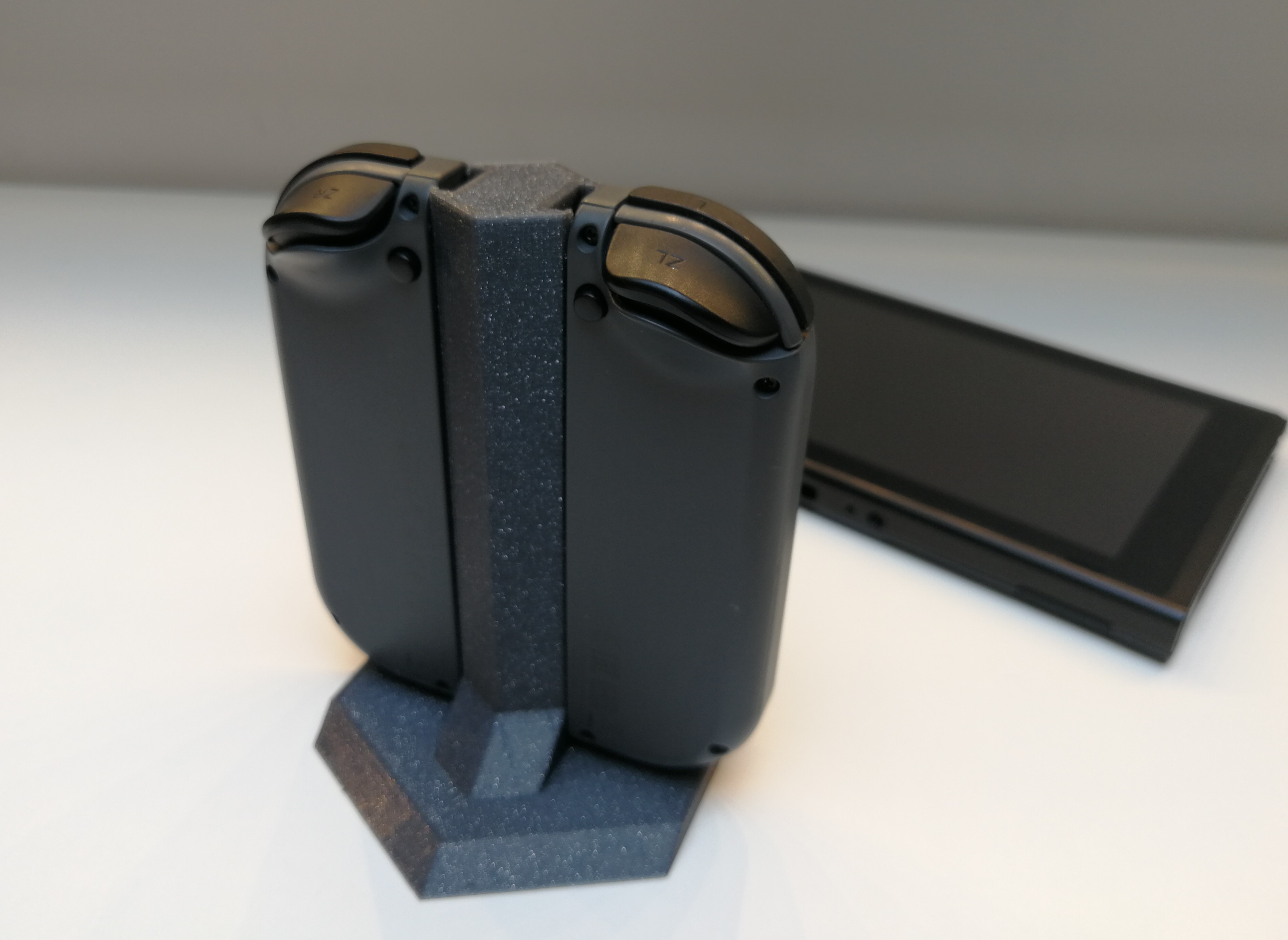 Joycon Stand SpaceHexagonal by ViktorJager | Download free STL model ...