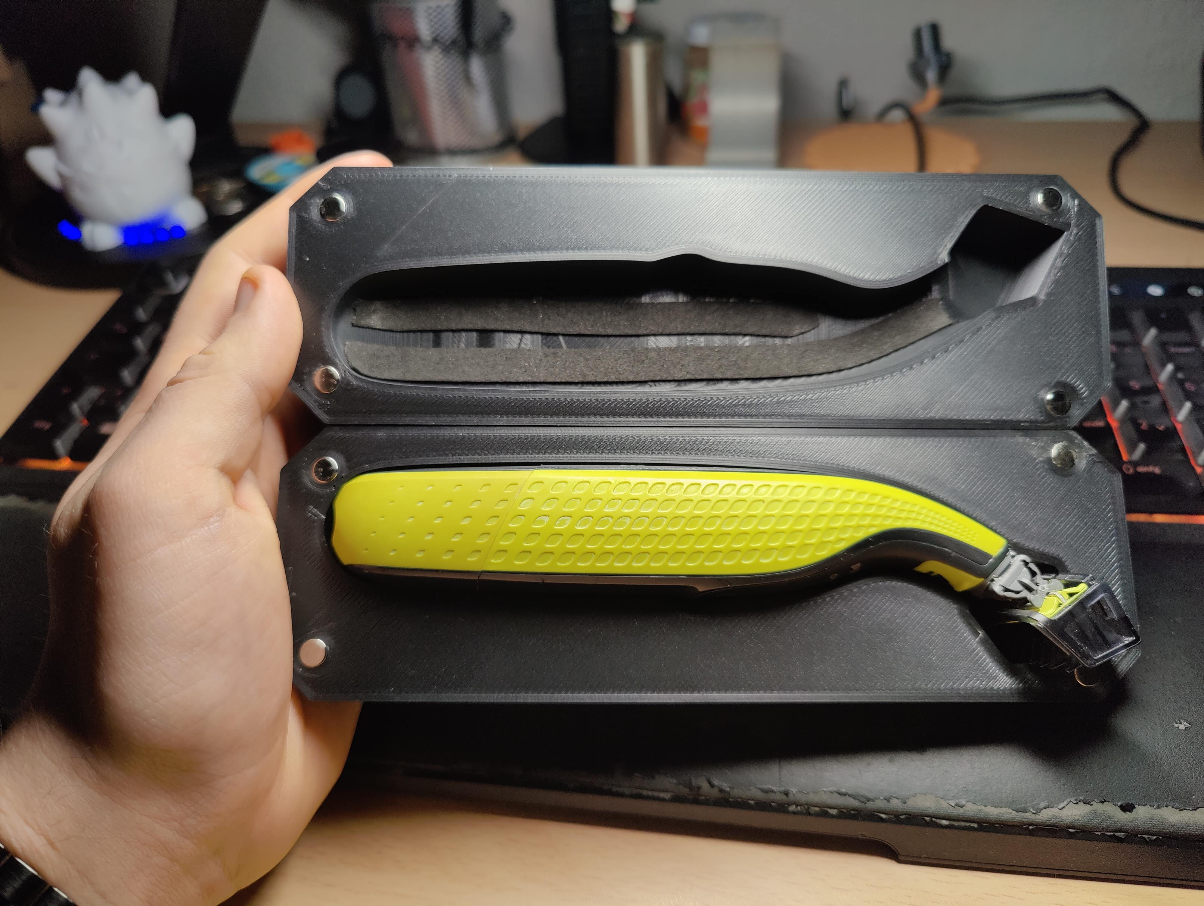 Oneblade Travel Case by AndresDesigns | Download free STL model ...