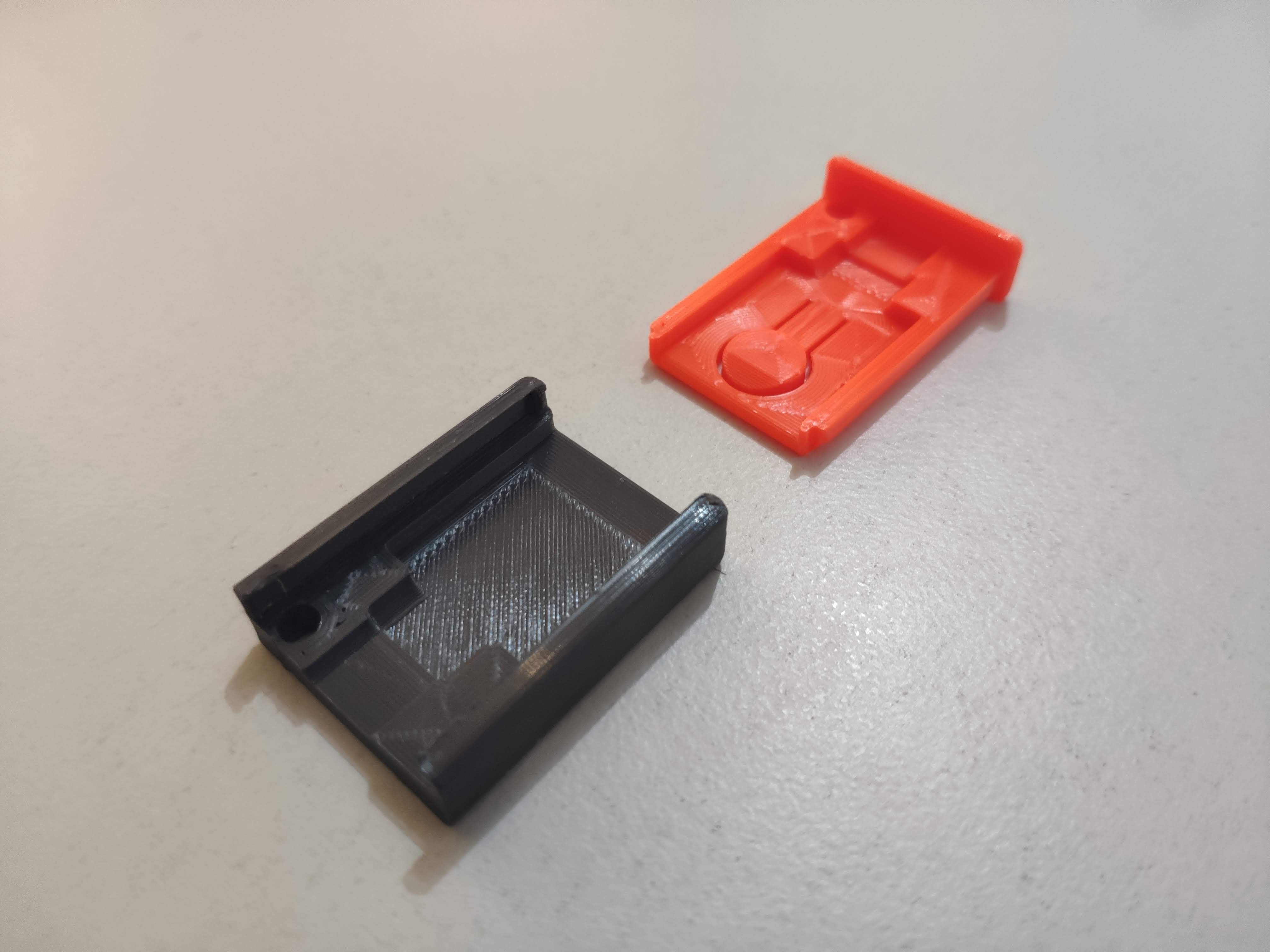 YubiKey Keychain Sleeve by Benjamin von Deschwanden | Download free STL ...