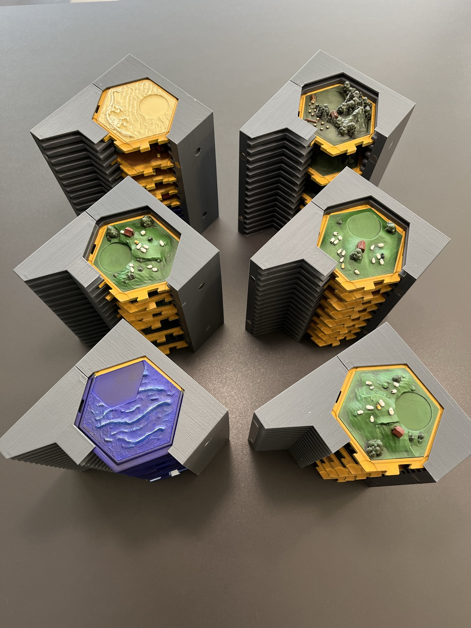 Catan Hex Storage - magentic & interlocking by Jörn | Download free STL ...