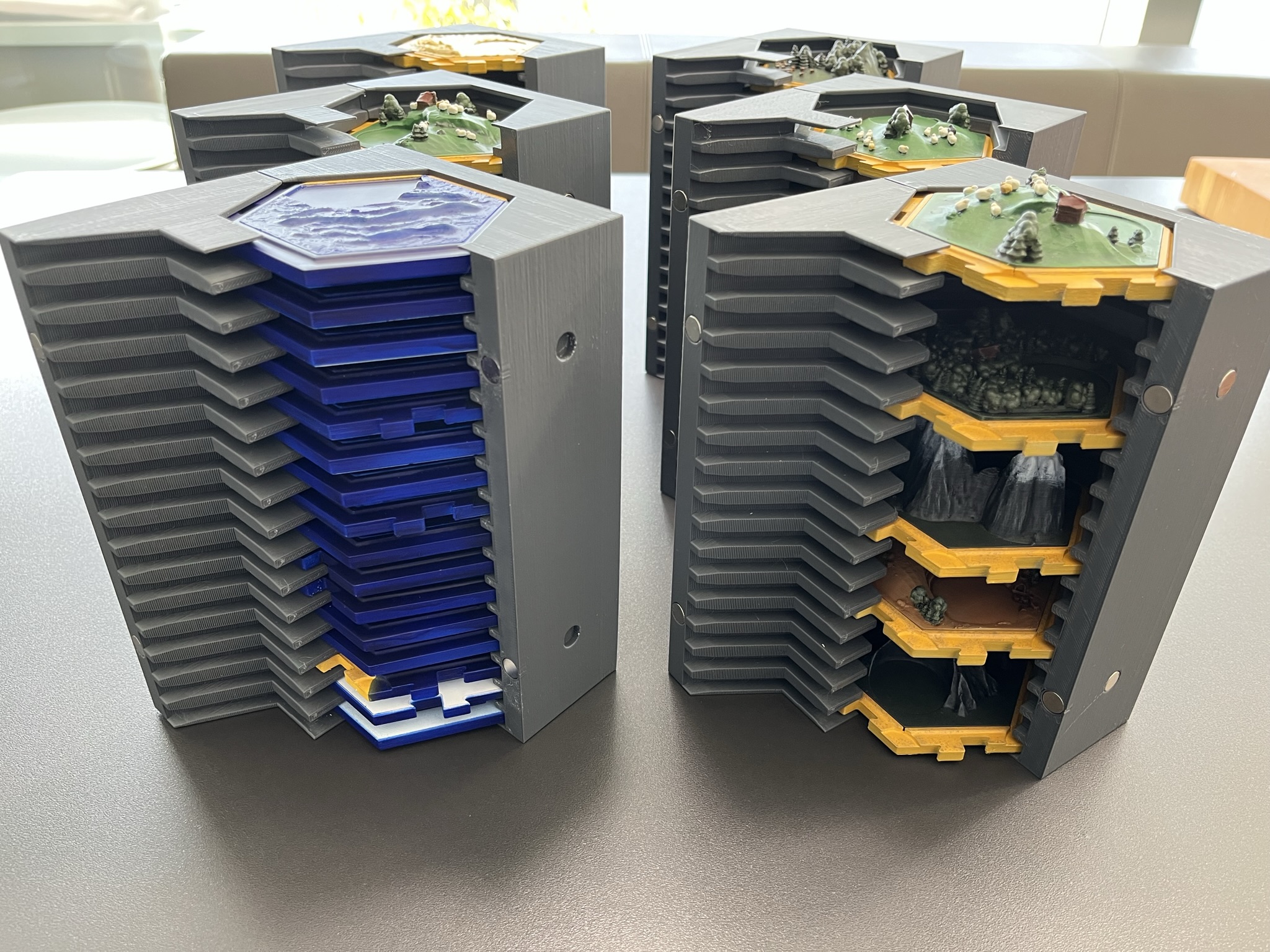 Catan Hex Storage - magentic & interlocking by Jörn | Download free STL ...