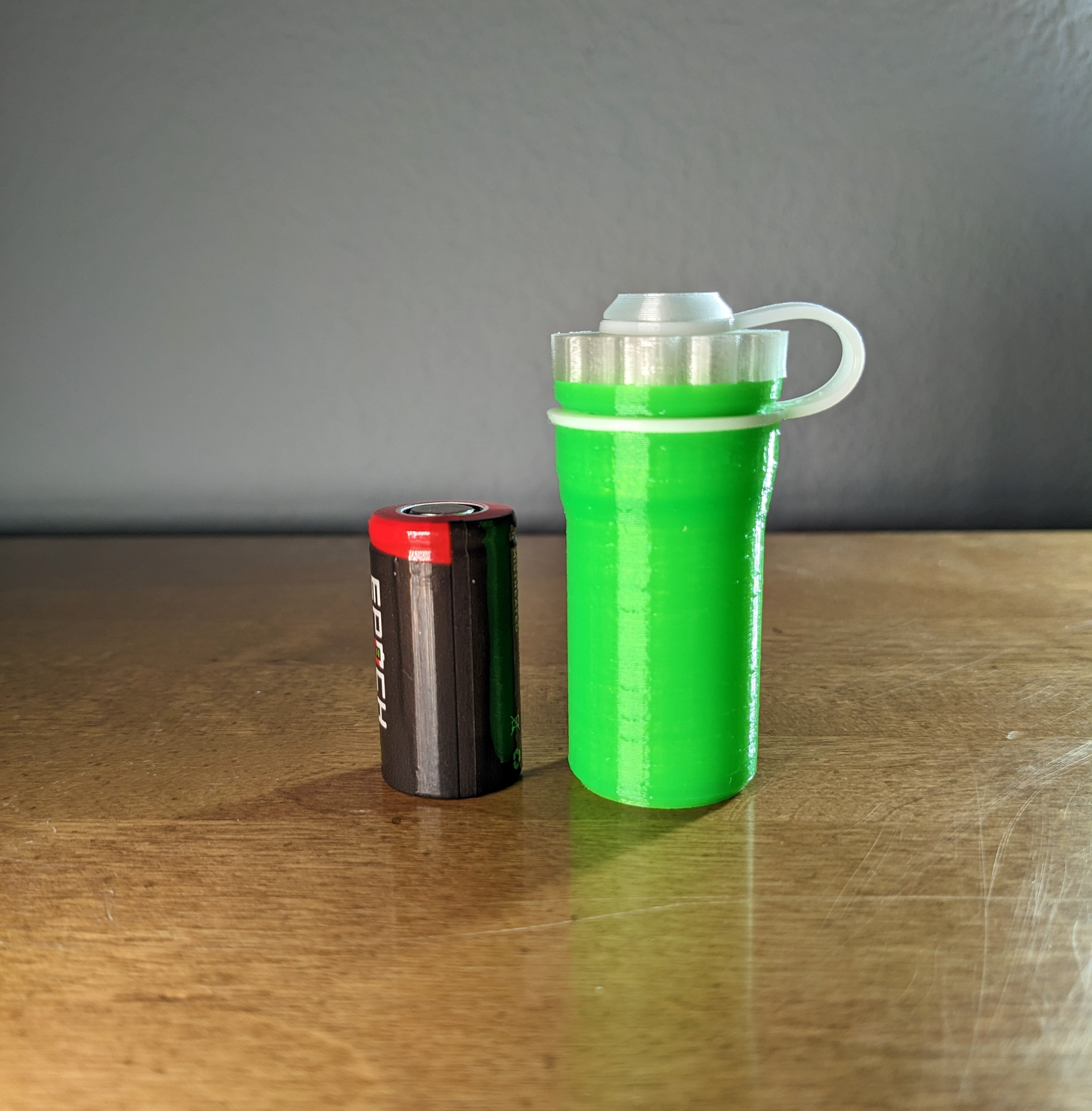 18350 Screw Lid Battery Holder by Spicy3d | Download free STL model ...