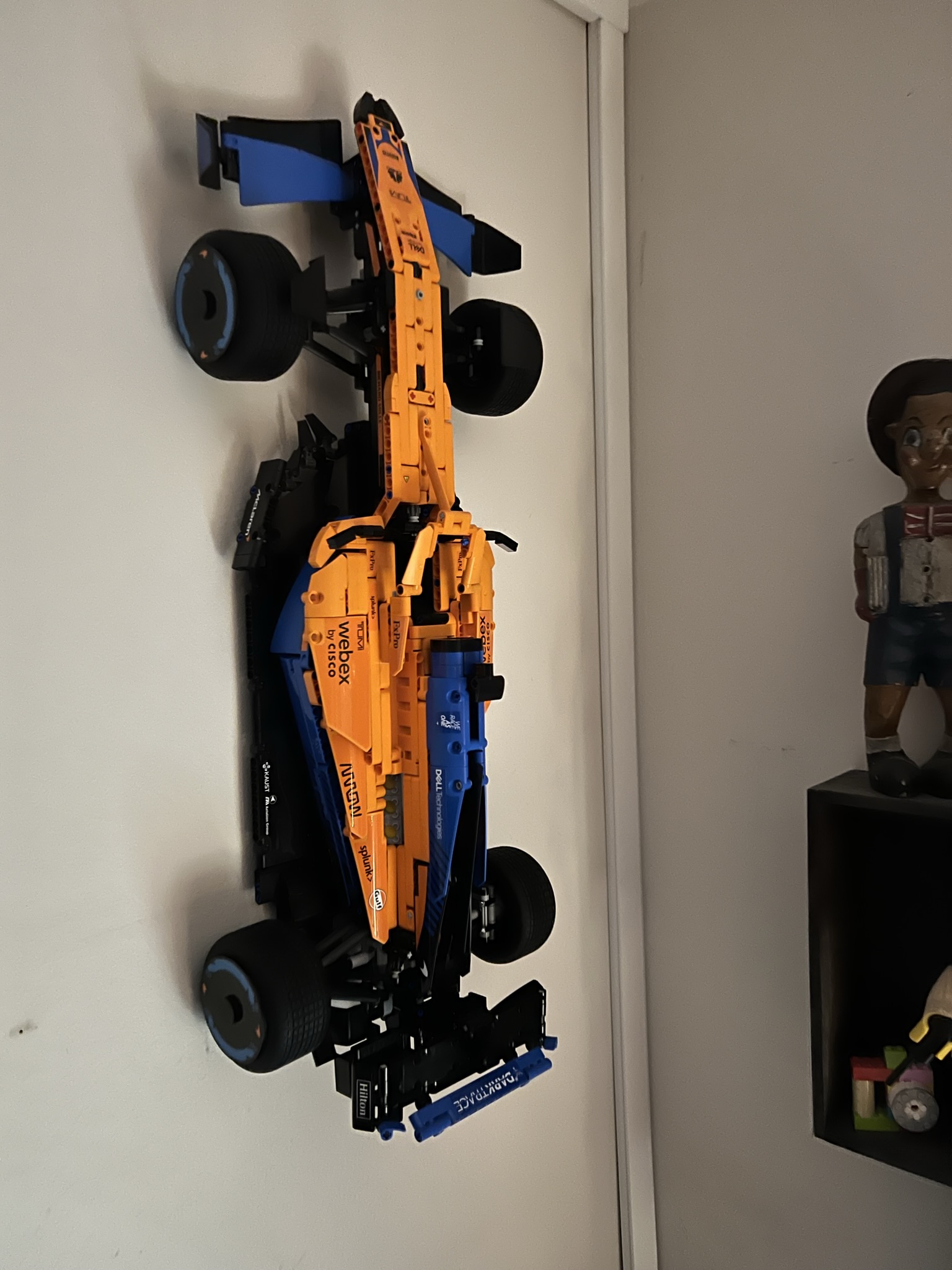 McLaren F1 LEGO Wall bracket by Lord Clipsen | Download free STL model ...