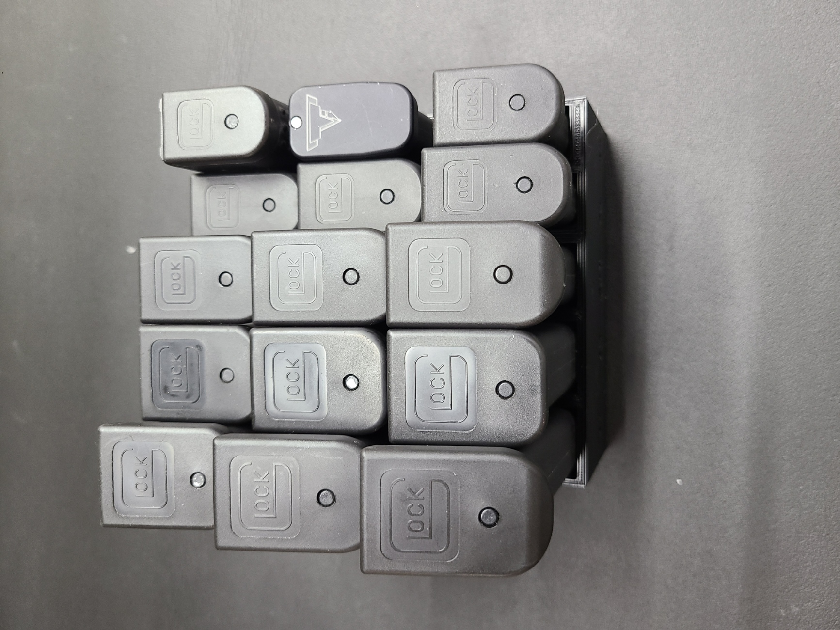 Glock 17, 19, 43X, 43, 42 Mag Holders by Dukmn80 | Download free STL ...