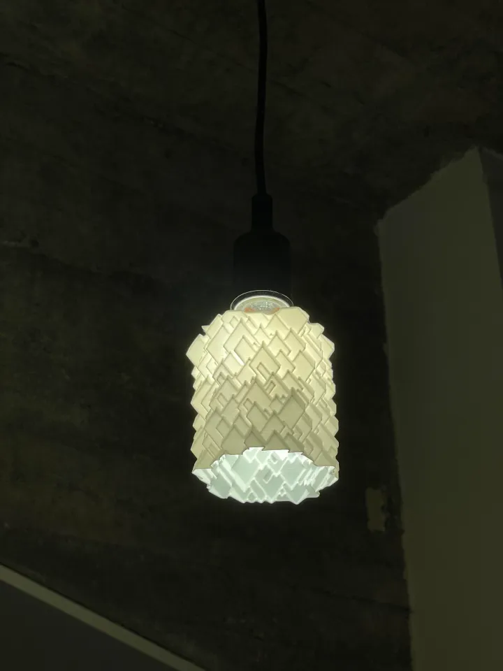 Glitch lamp shade by Max | Download free STL model | Printables.com