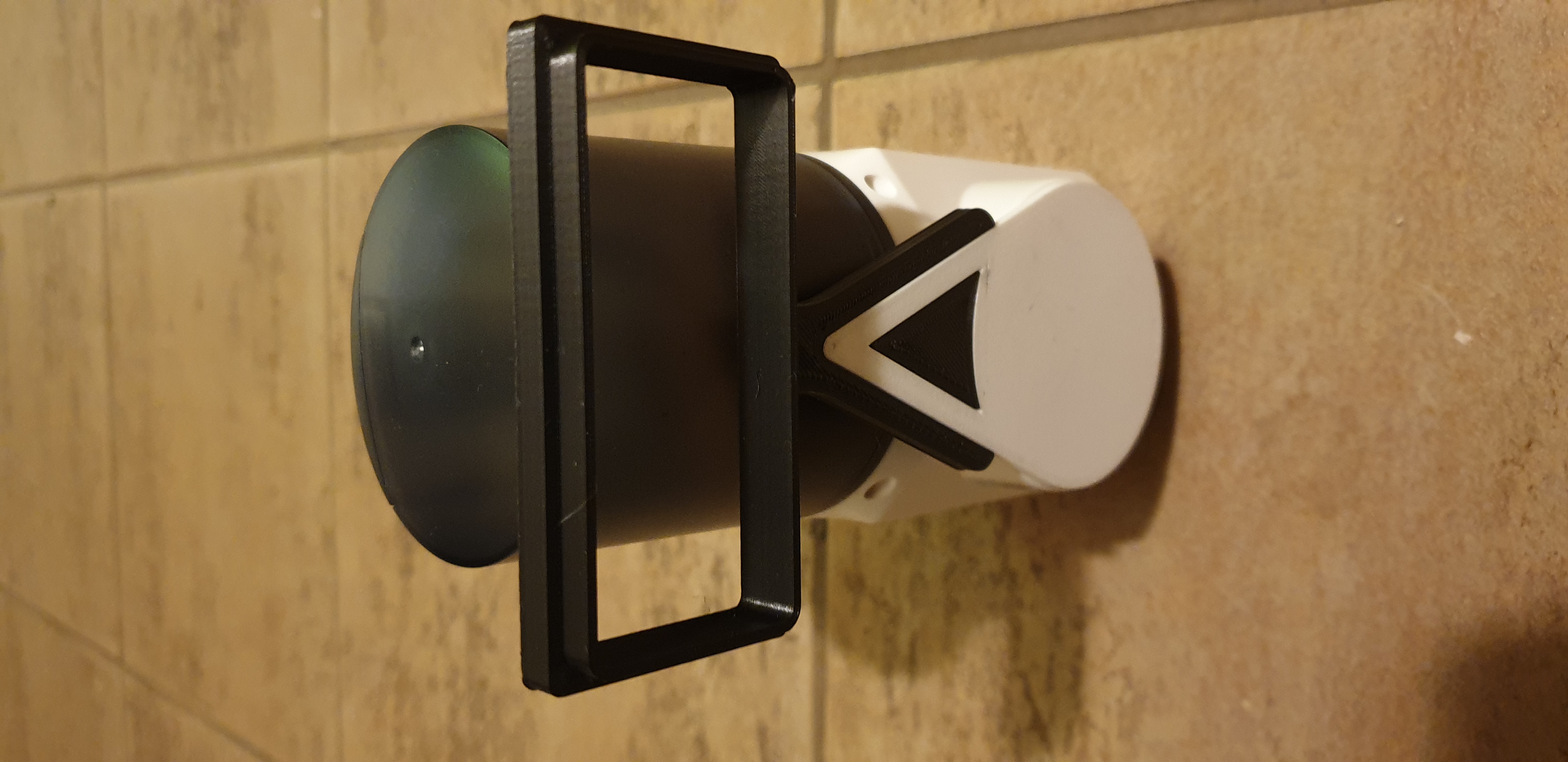 Tesla smart fish feeder adapter for Eheim aquarium 60l by slvkmkr ...