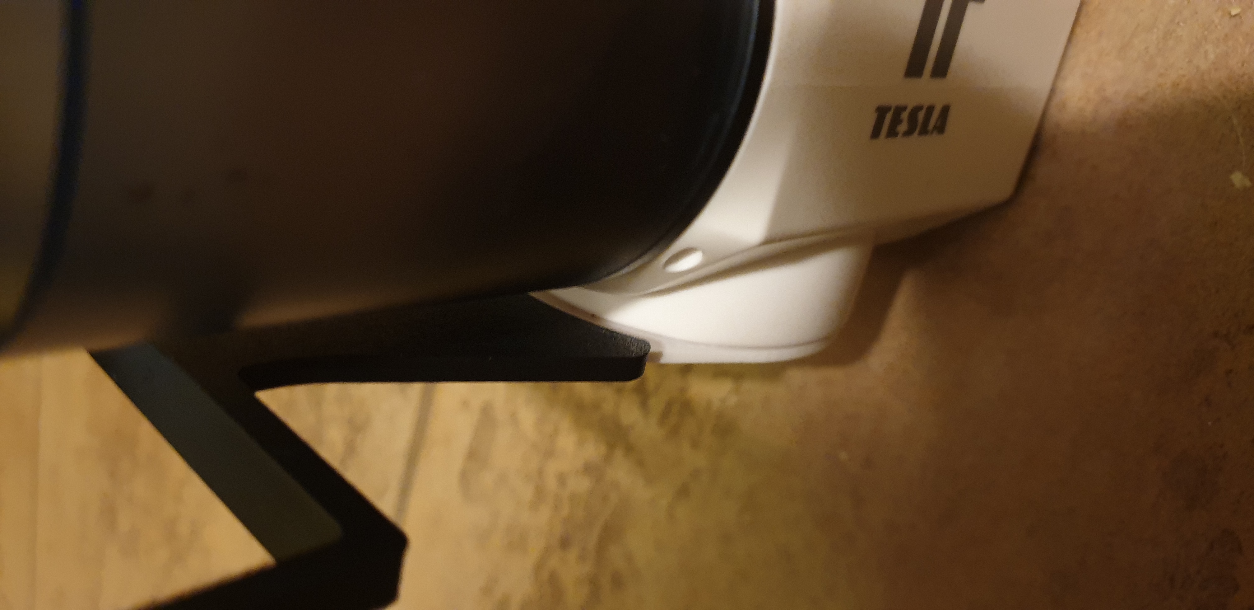 Tesla smart fish feeder adapter for Eheim aquarium 60l by slvkmkr ...