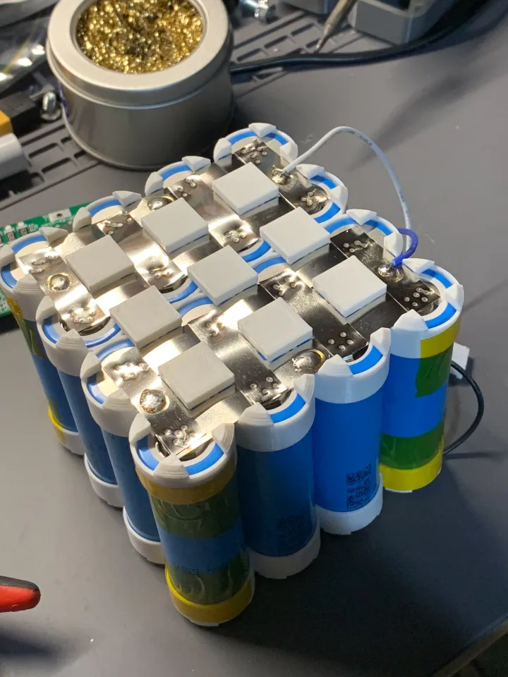 USBC-PD (Power Delivery) 100W Power Bank by jed | Download free STL ...