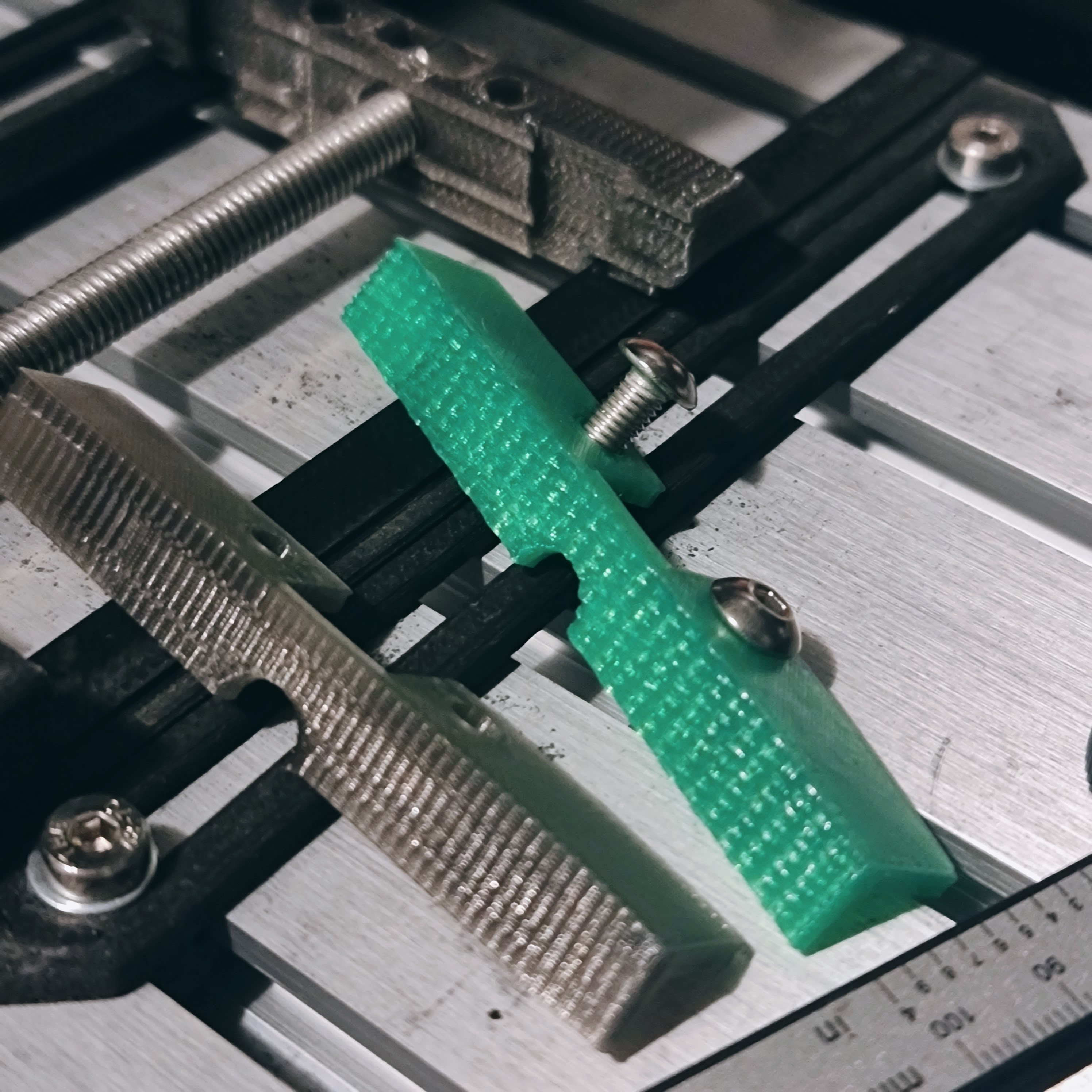 Low profile vice for 3018 CNC by Logr47 | Download free STL model ...