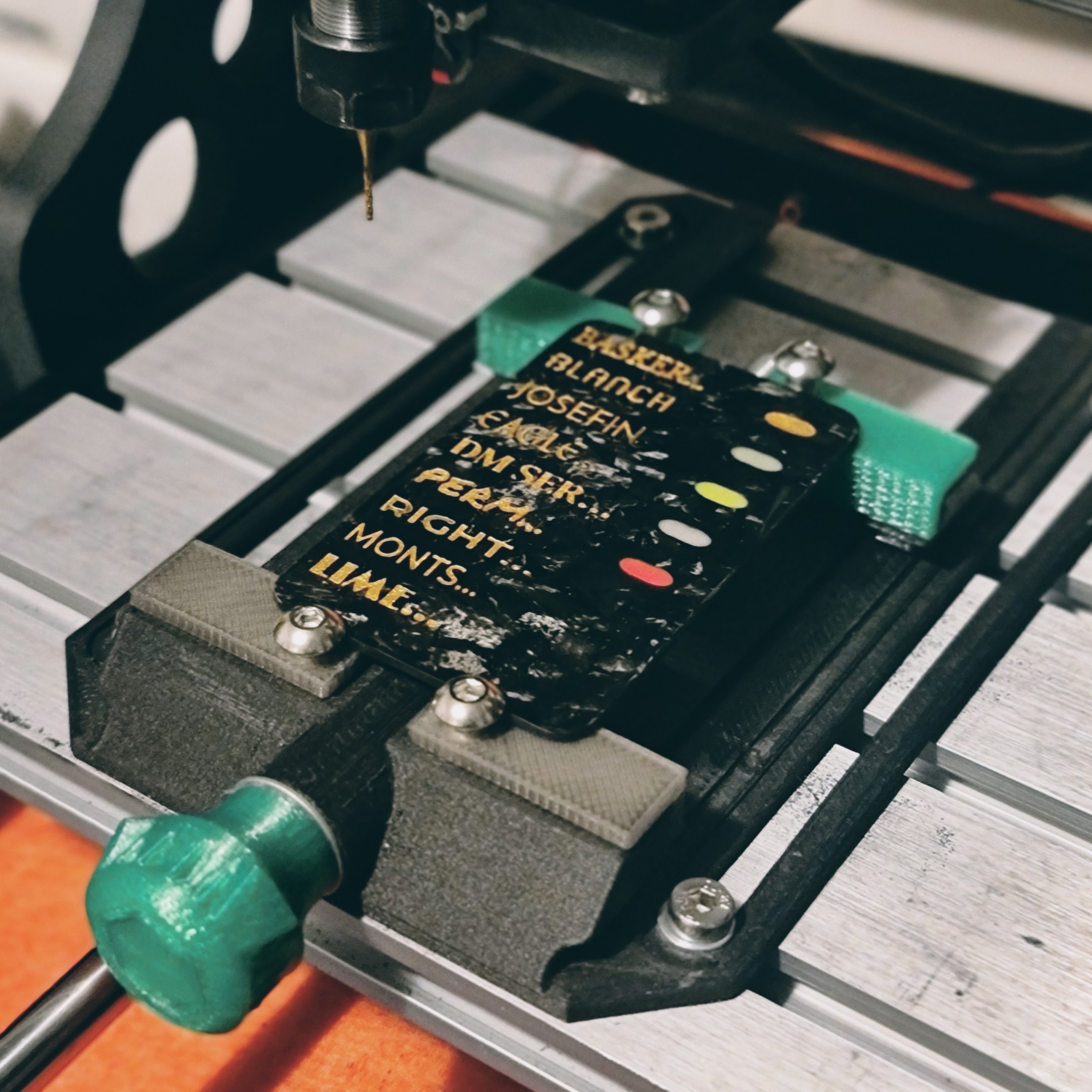 Low profile vice for 3018 CNC by Logr47 | Download free STL model ...