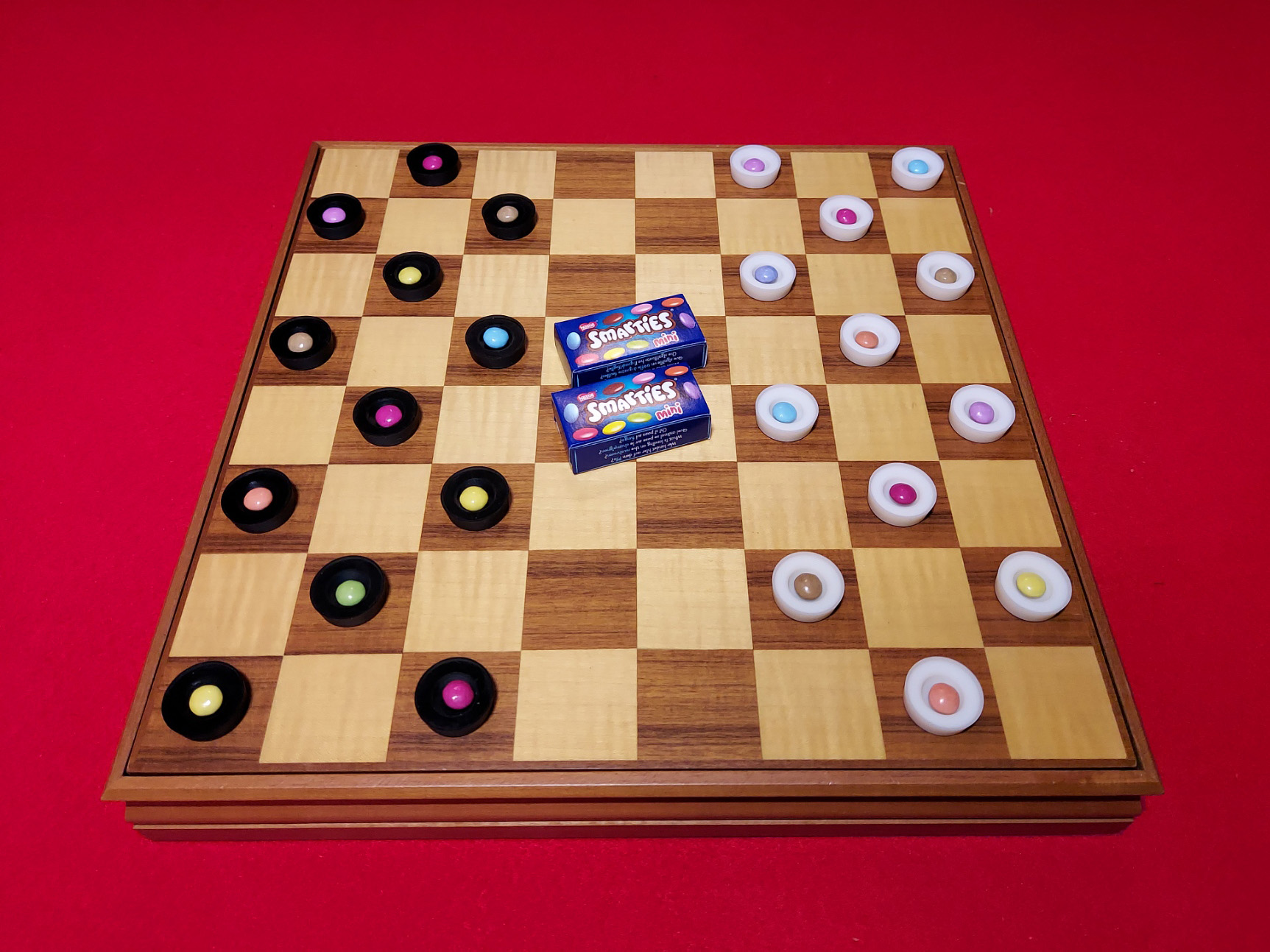 Checkers with Candies by giufini | Download free STL model | Printables.com