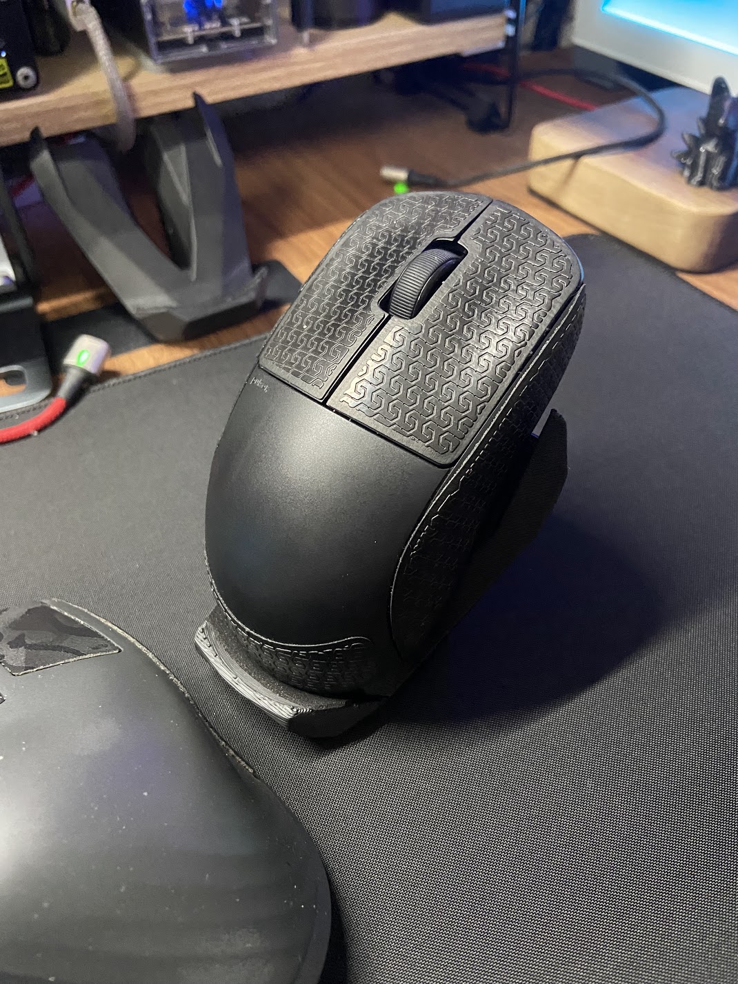 Mouse Stand by FOX | Download free STL model | Printables.com