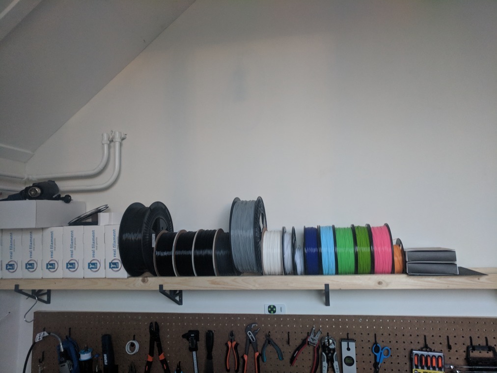 Filament Shelf Bracket by Toby | Download free STL model | Printables.com