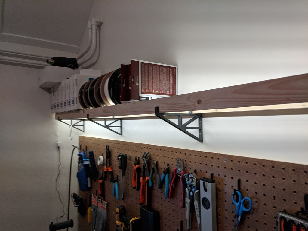 Filament Shelf Bracket by Toby | Download free STL model | Printables.com