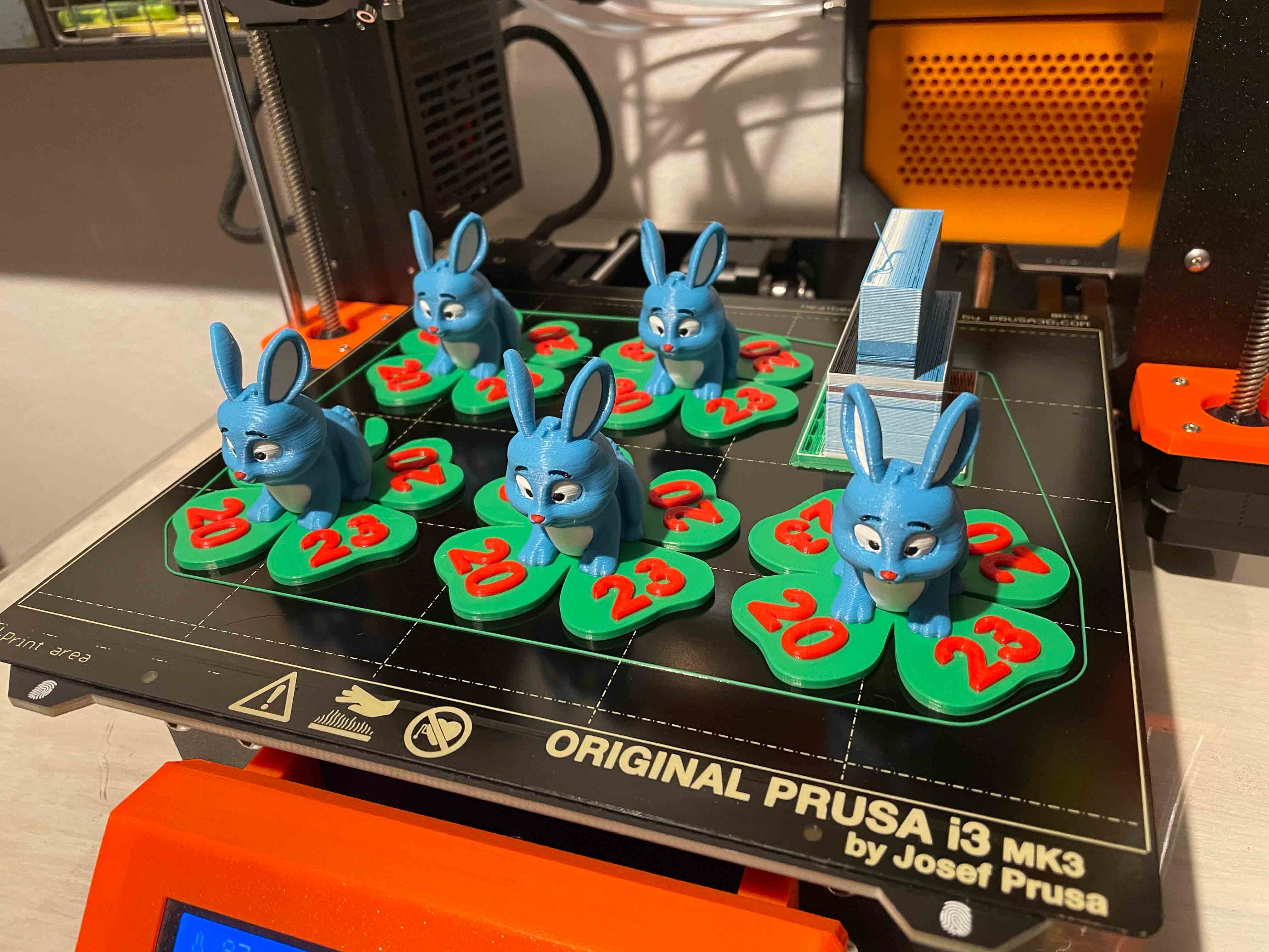 Stuart the Rabbit 2023 Prusa Multi Color by Ronald Baumert | Download ...