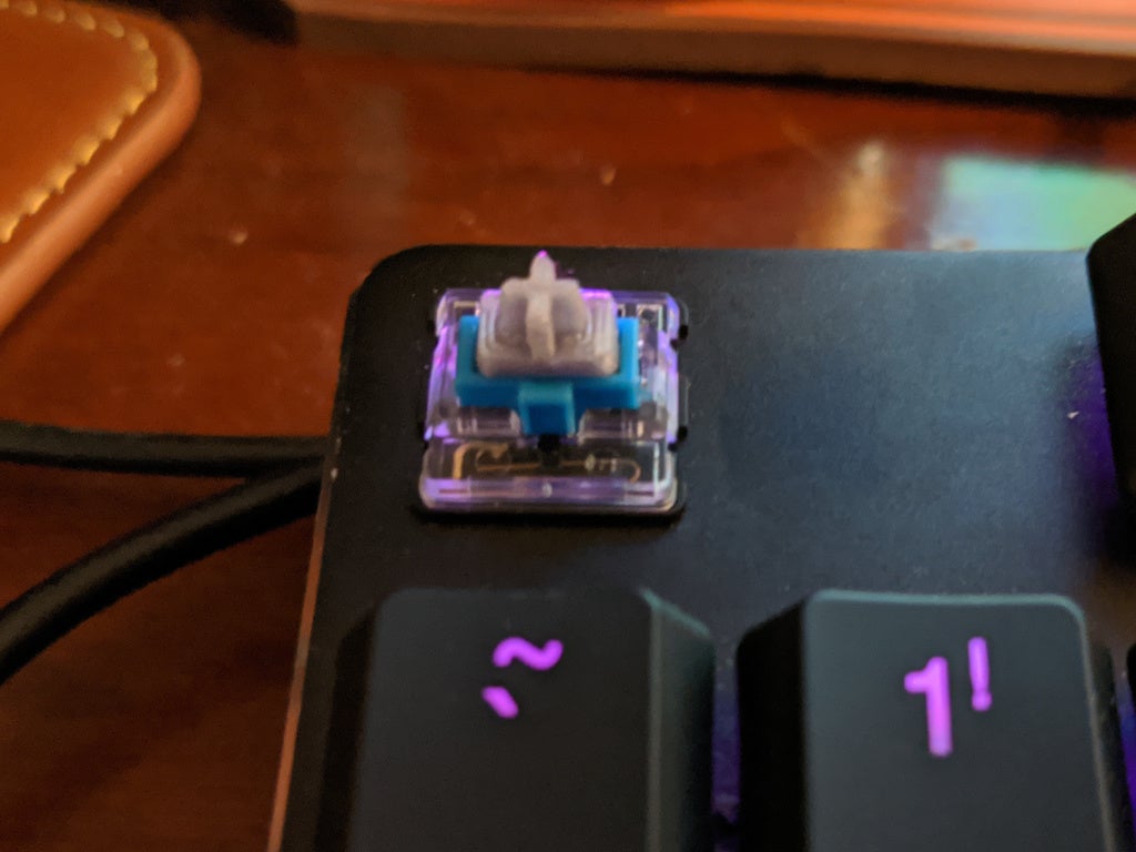 Cherry MX keycap to low-profile Kailh Choc switch adapter (Havit ...