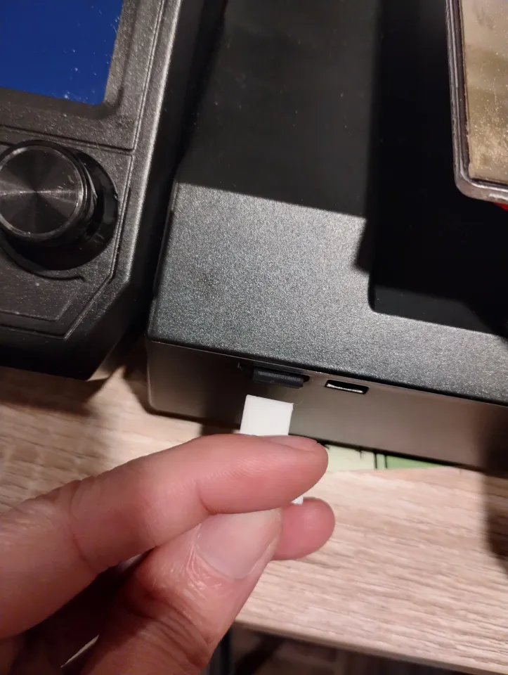 MicroSD Card Pusher (For Ender 2 Pro) by WCTT | Download free STL model ...