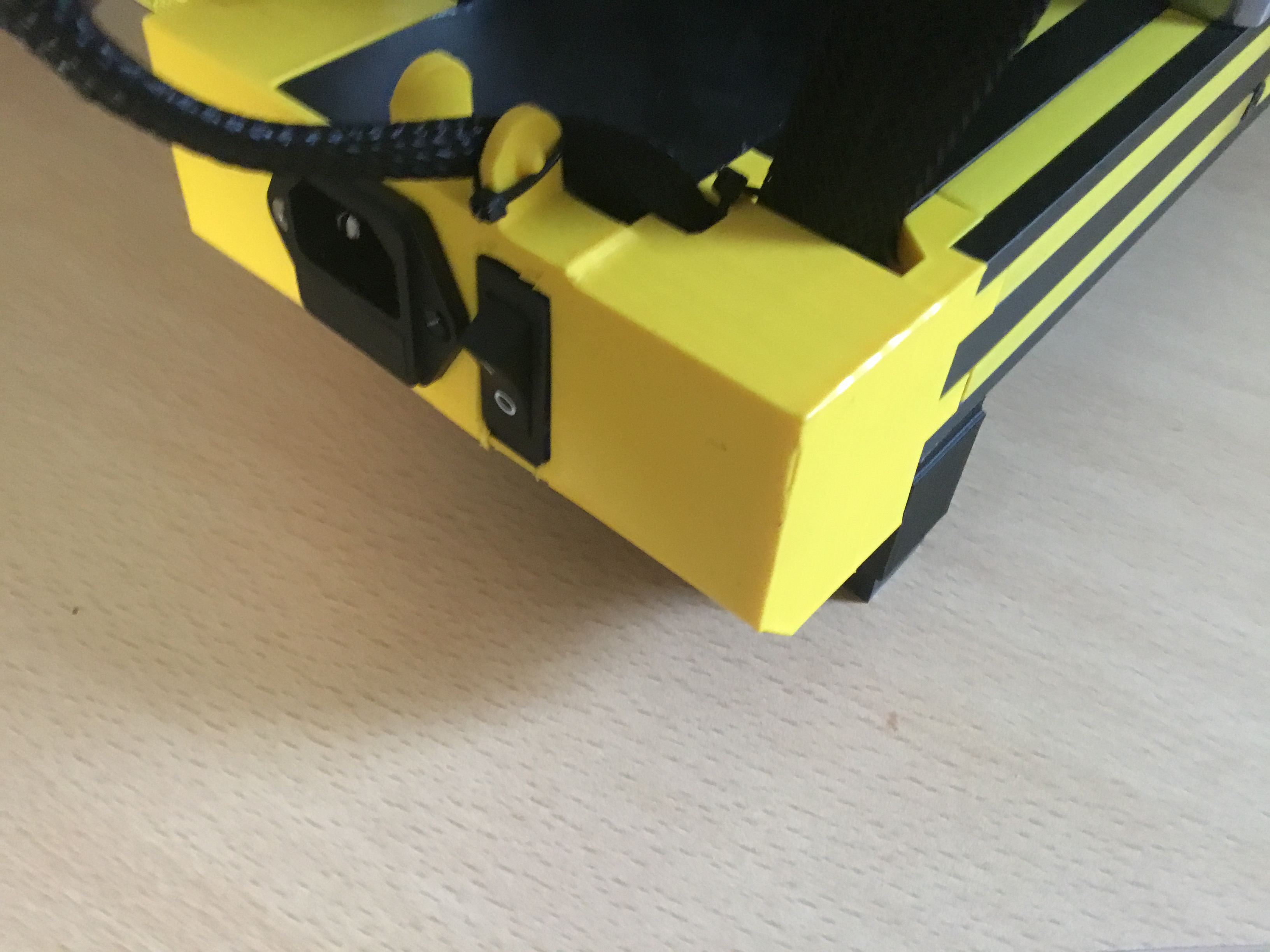 Ender 3 V2 Back Cover with Space for the Sprite Extruder Ribbon Cable ...