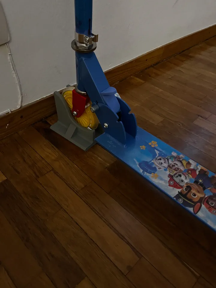 Kid's Scooter Stand by Ricardo Markiewicz | Download free STL model ...