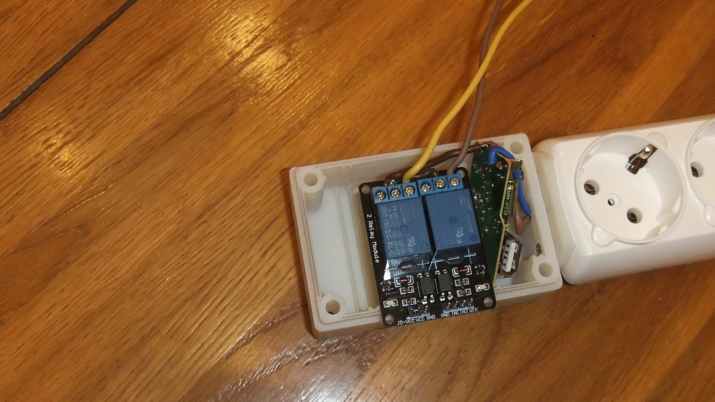 IoT Power Strip by devlab | Download free STL model | Printables.com
