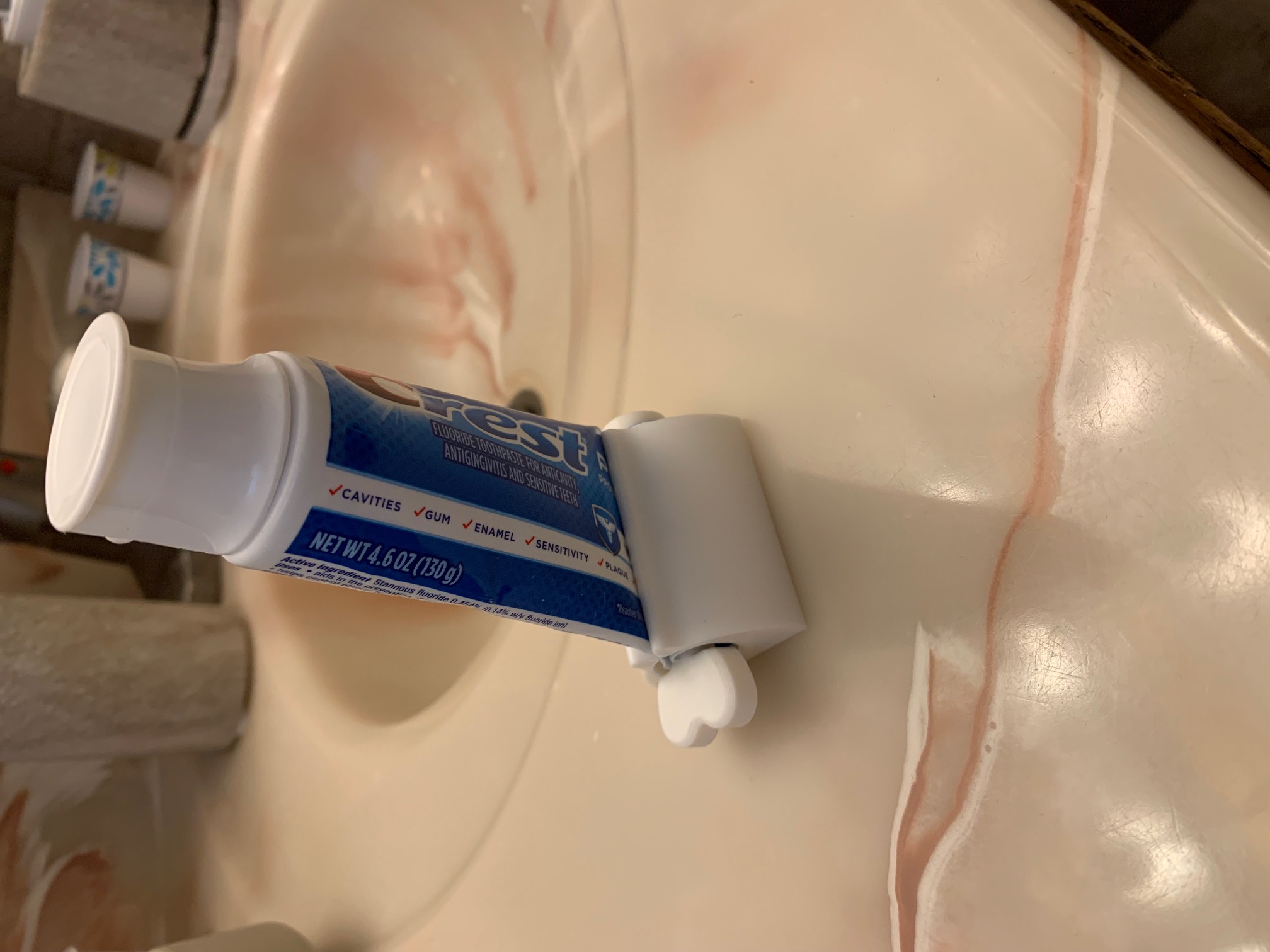 Toothpaste squeezer/Stand by Joshua Jones | Download free STL model ...