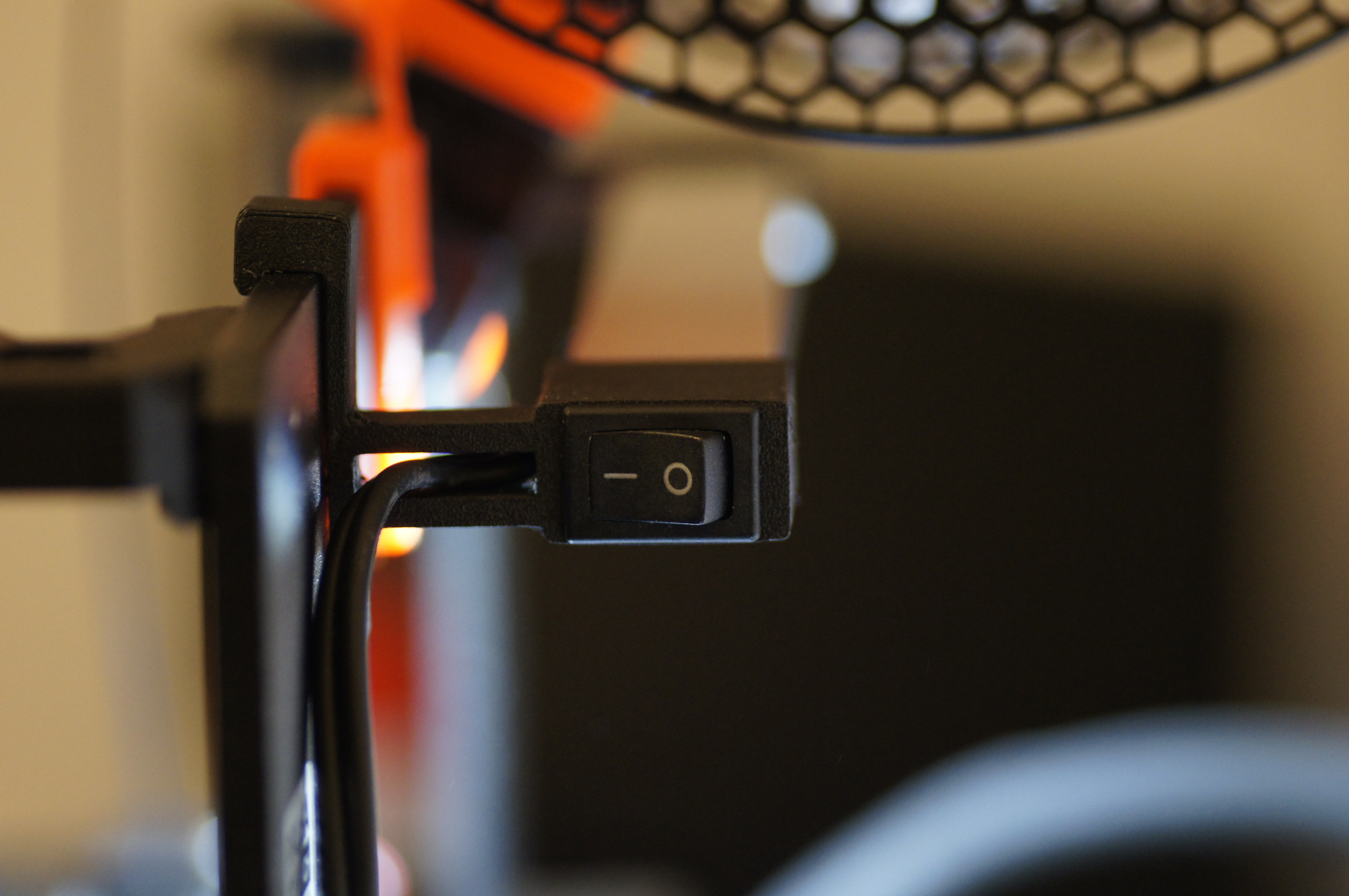 LED Light Bar with Switch for Prusa i3 MK2/MK3/MK3S+ by André Frauendorf | Download free STL ...