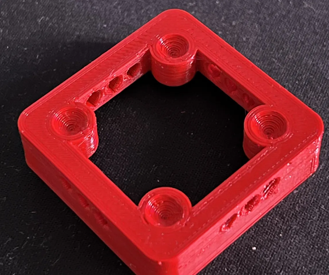 Gridfinity Screw Together baseplate Remix (No bottom Screw holes ...