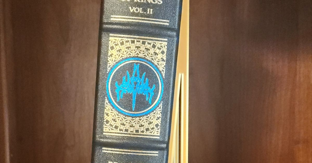 Simple Book Display Stand by ahm427 | Download free STL model ...