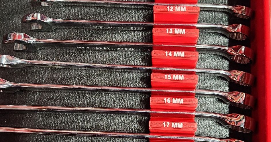 Modular magnetic wrench organizers by Eric W | Download free STL model ...