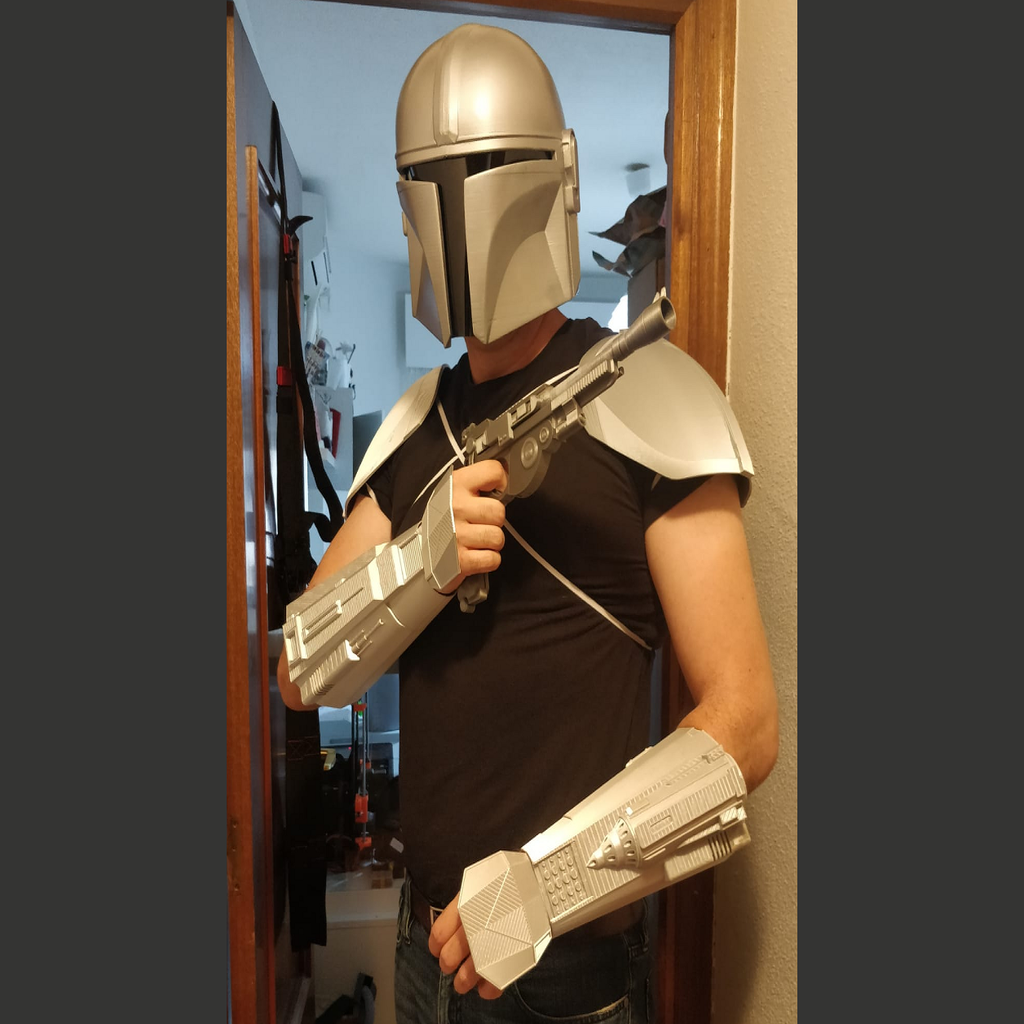 The Mandalorian beskar armor shoulder by dromanol | Download free STL ...