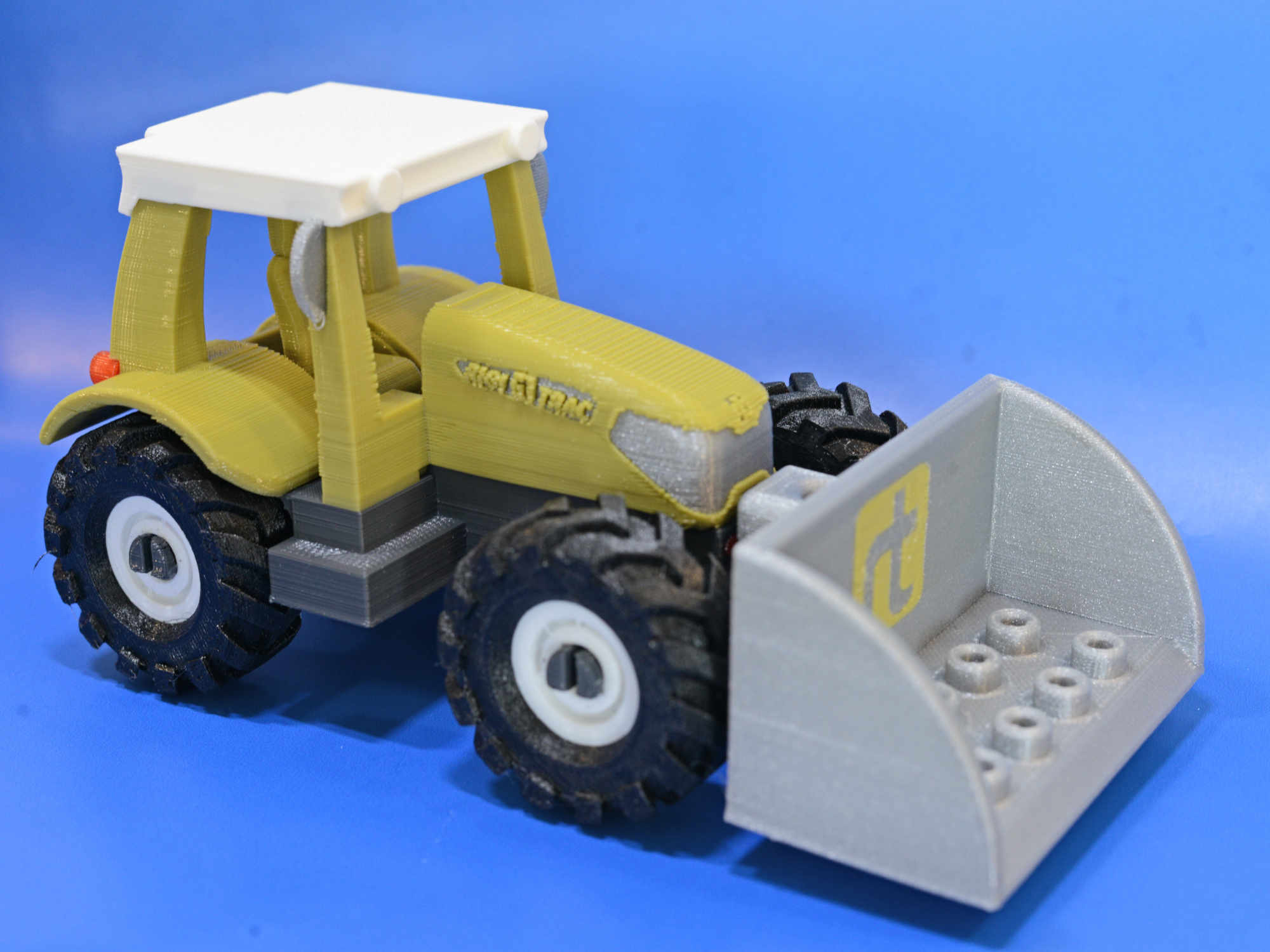 Tractor (Multi-Color) by Traktor | Download free STL model | Printables.com