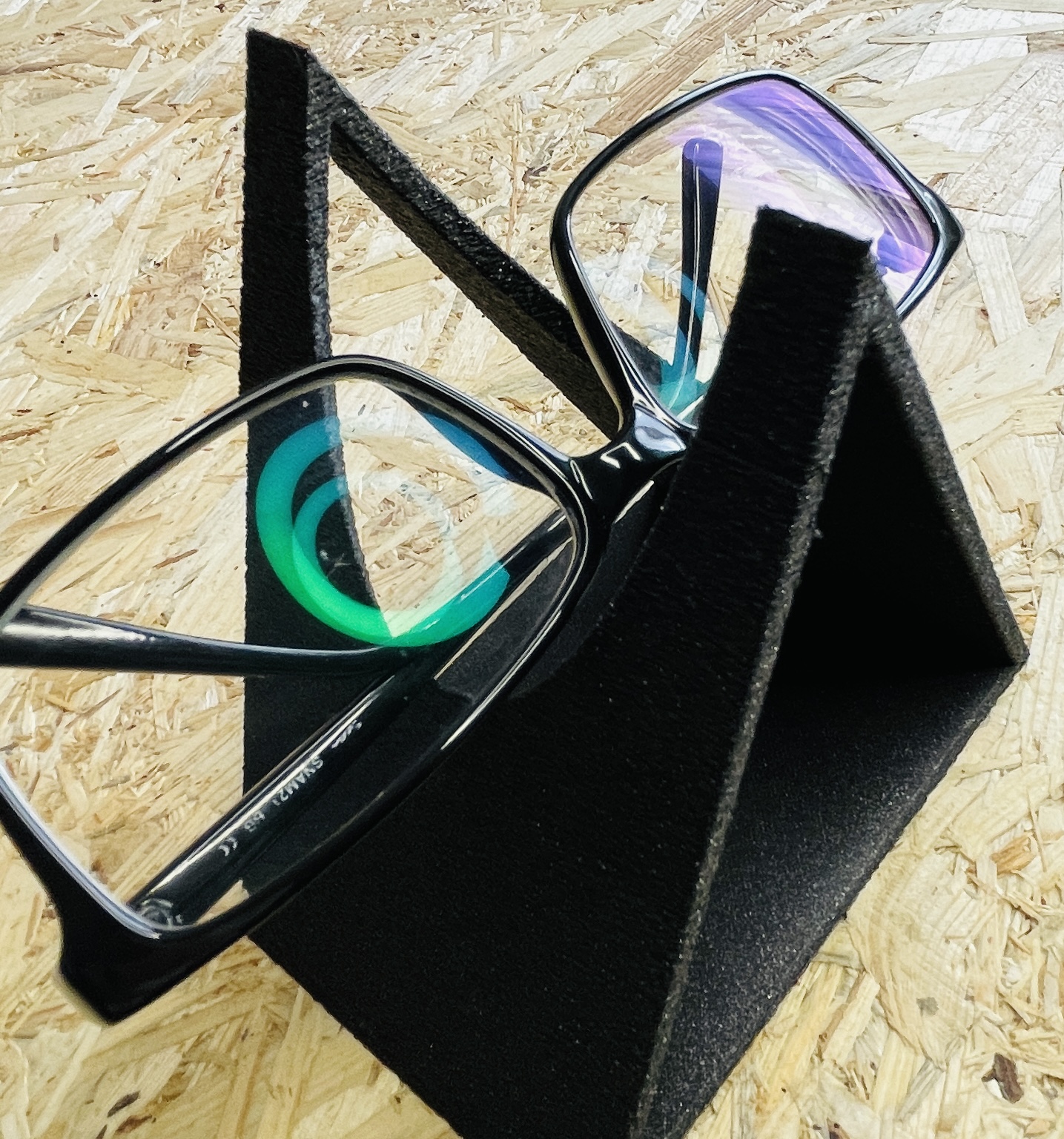 Glasses holder - triangle by Valentino Hesse | Download free STL model ...