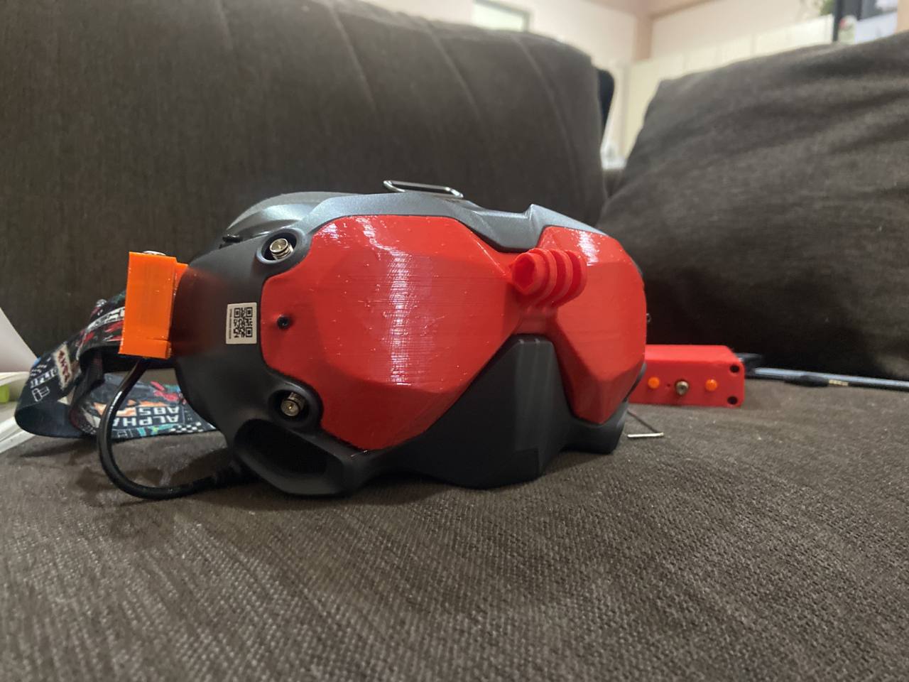 DJI goggles v2 faceplate gopro mount by Fran qq | Download free STL ...