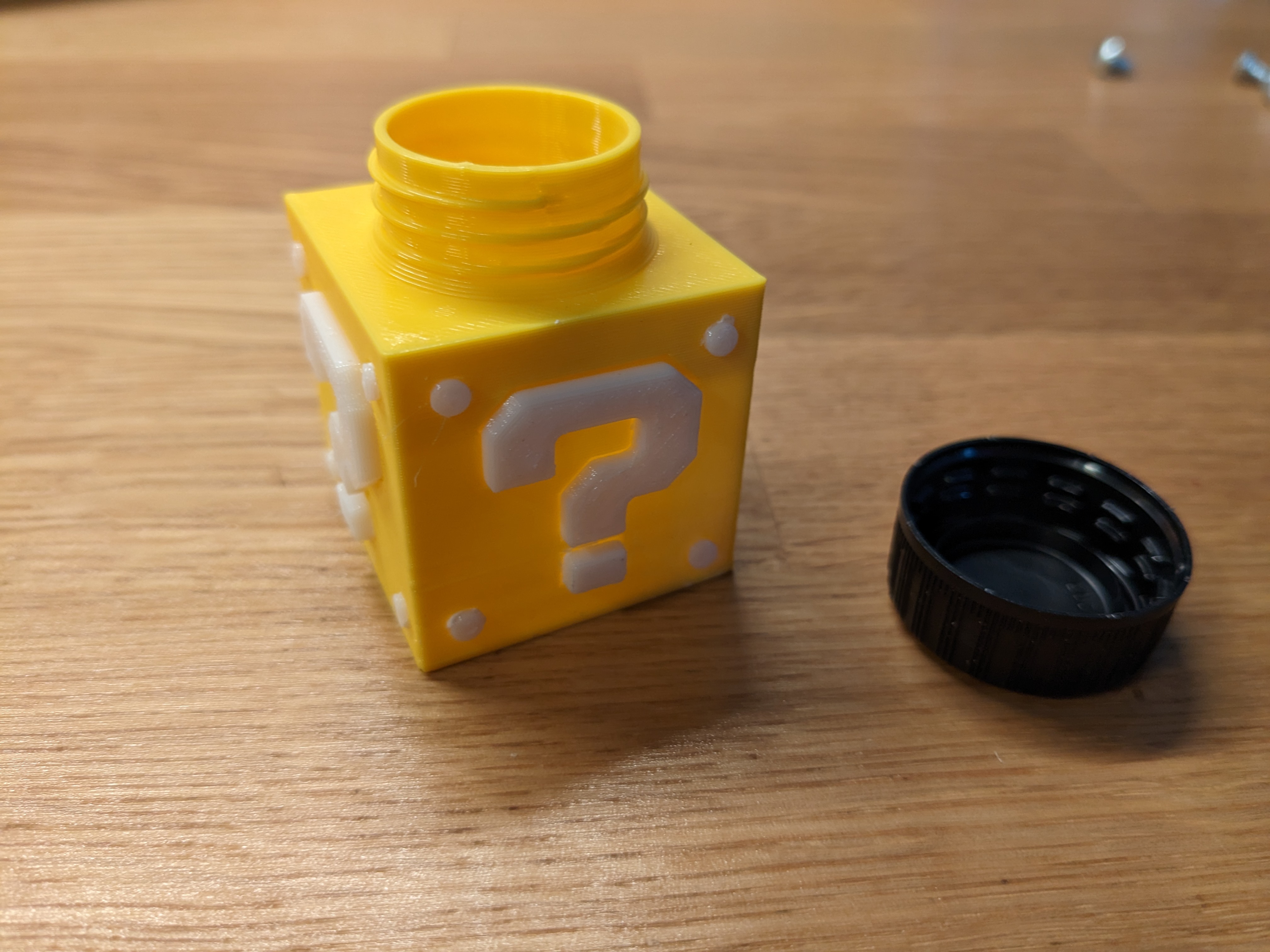Question mark block container by Andrea Fontana | Download free STL ...