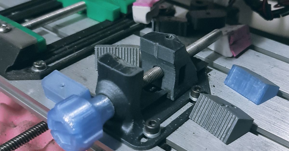 Mini vice for 3018 CNC by Logr47 | Download free STL model | Printables.com