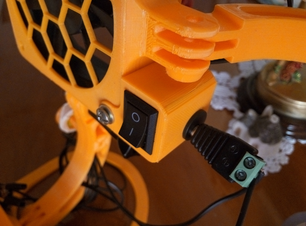 Solder station - third hand - helping hand by dantech | Download free ...
